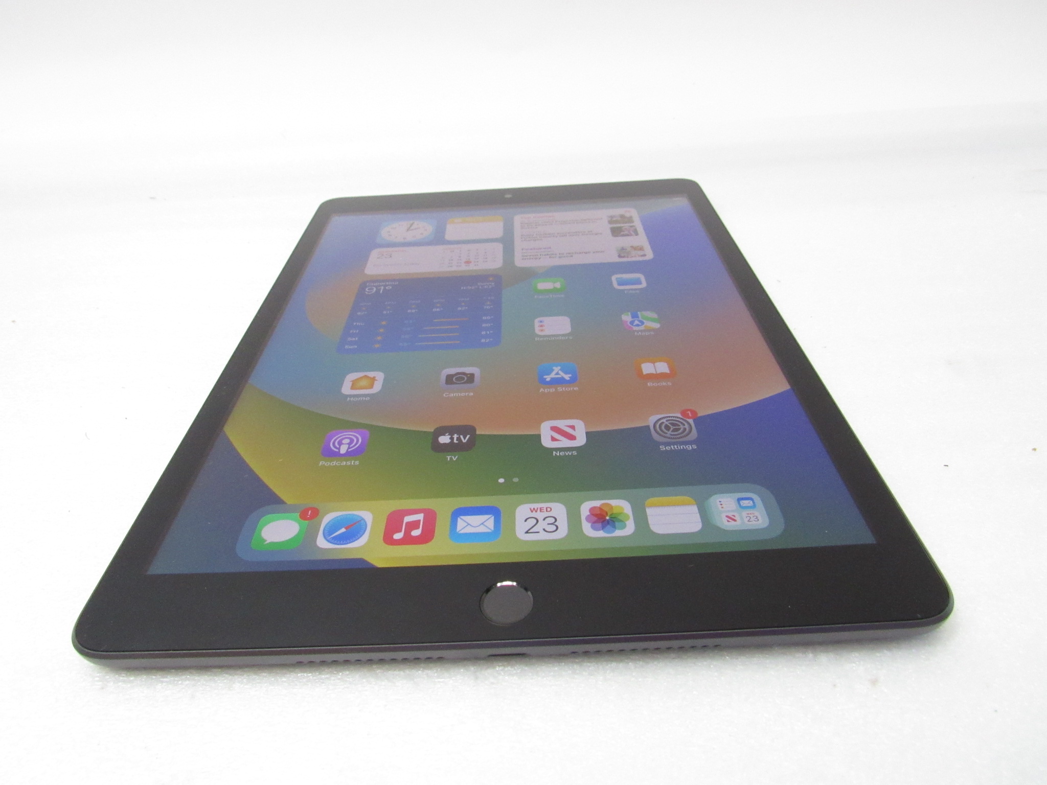 Apple iPad MK2K3LL/A A2602 10.2" 9th Gen Wi-Fi 64GB Storage Tablet