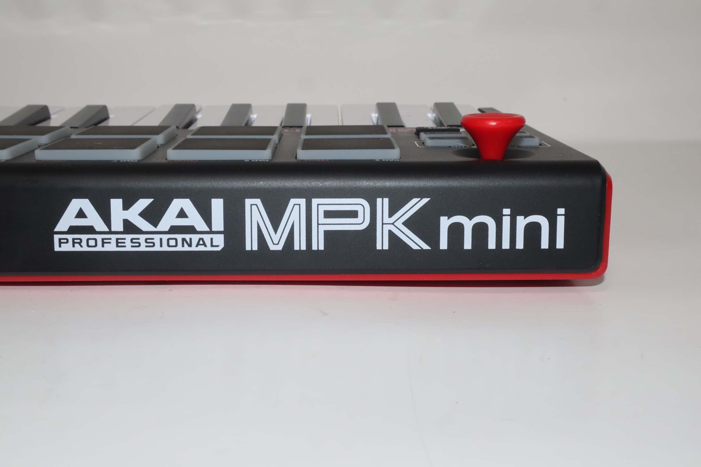 Akai MPK Mini Mark II MIDI 25Key Keyboard & Tube MP The Original Tube ...