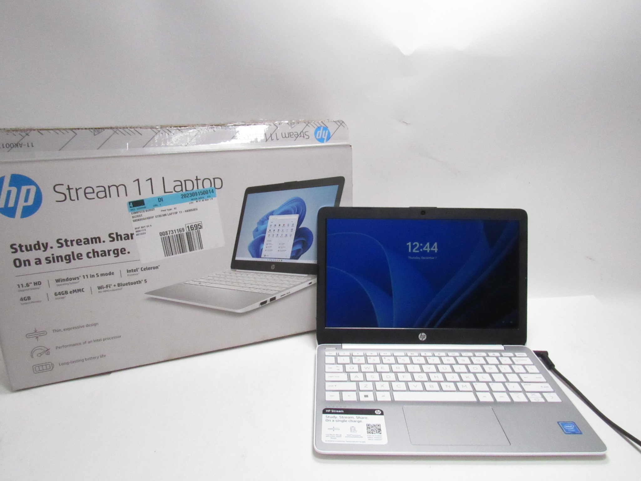 HP Stream 11-AK0053DX Celeron N4120 1.10GHz 64GB eMMC 4GB RAM 11.6"