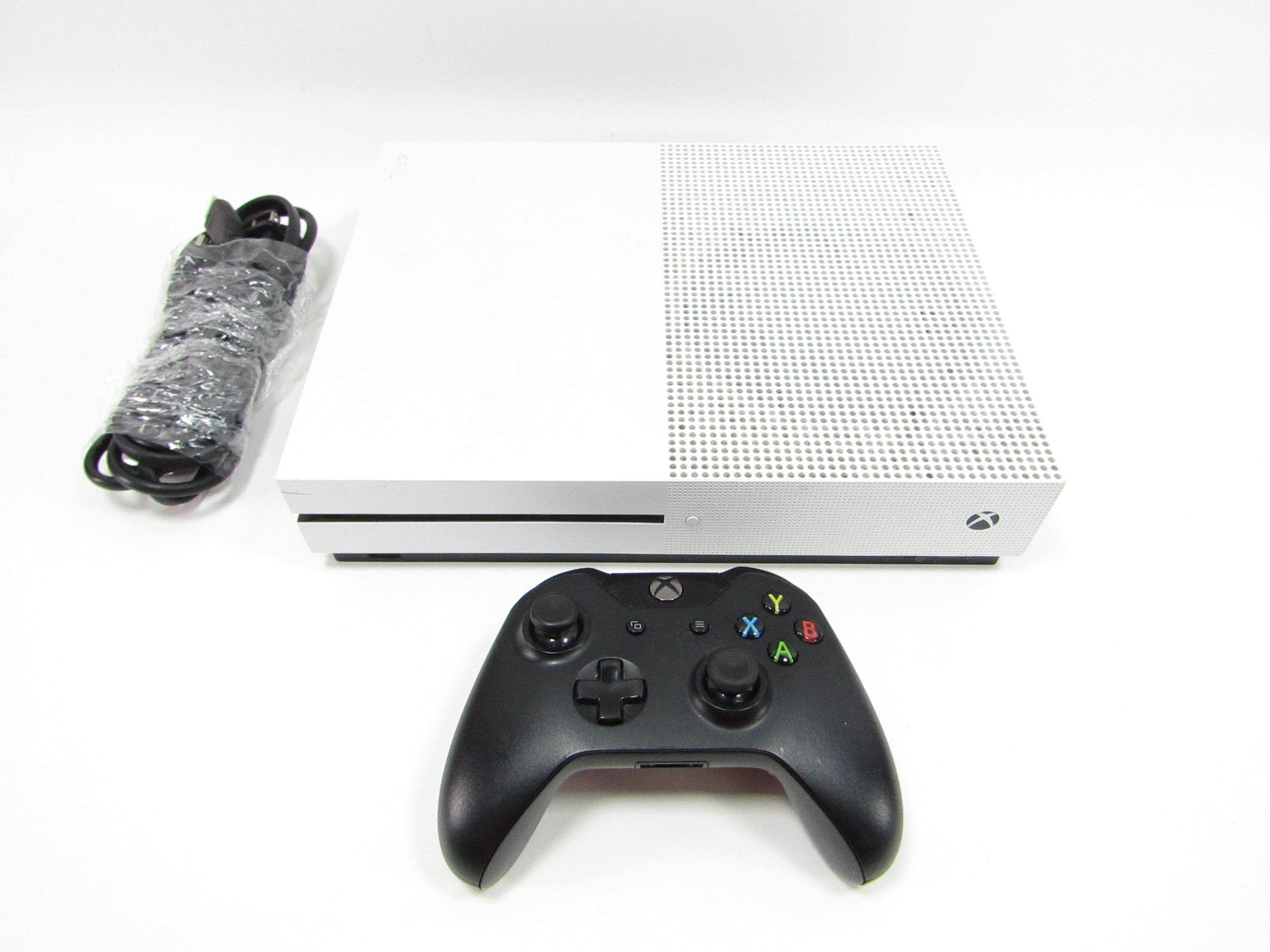 Microsoft Xbox One S 1681 500GB Video Game Console 1907