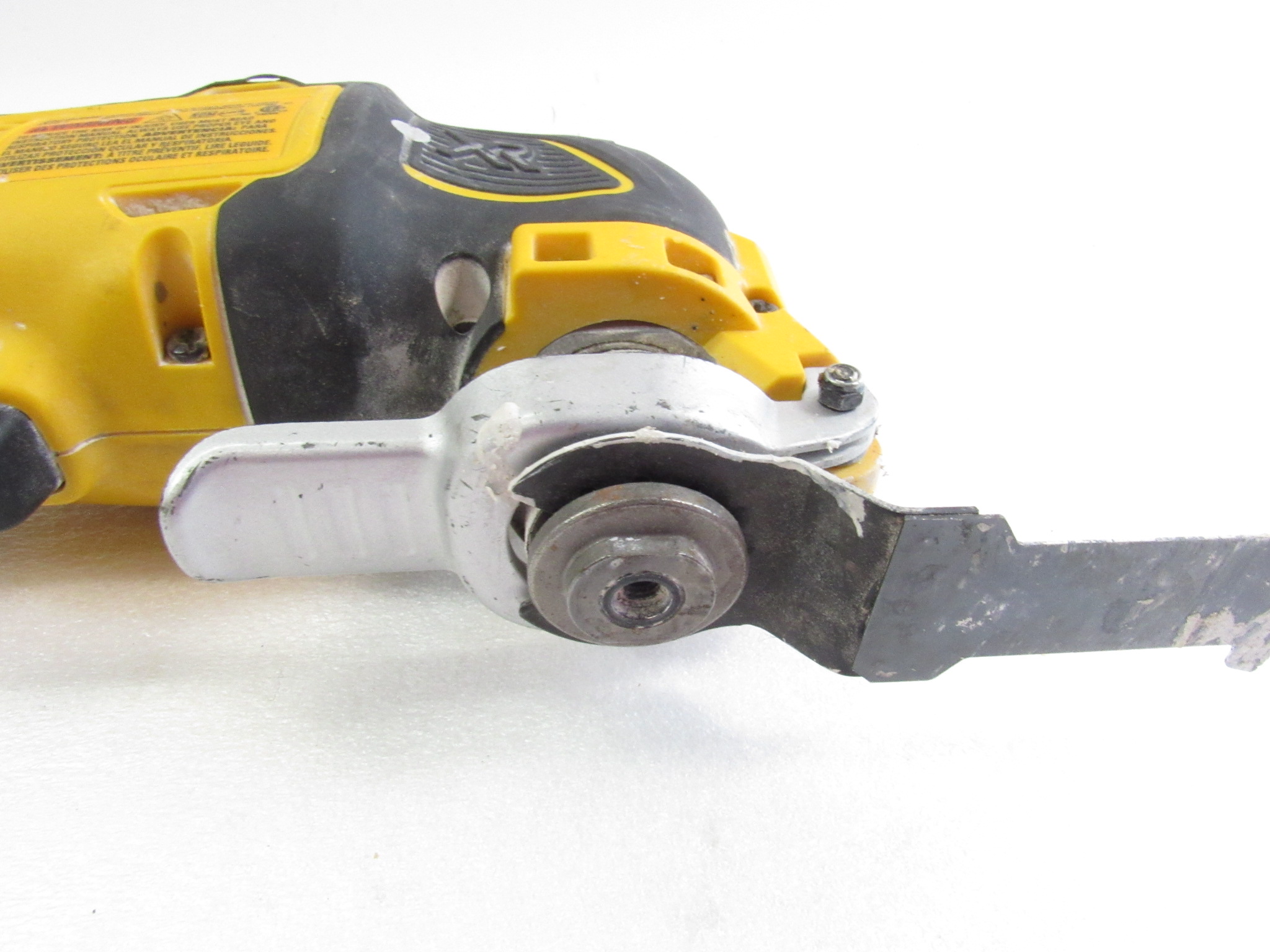 DEWALT DCS356 20-Volt MAX Brushless Lithium-Ion 3-Speed Oscillating ...