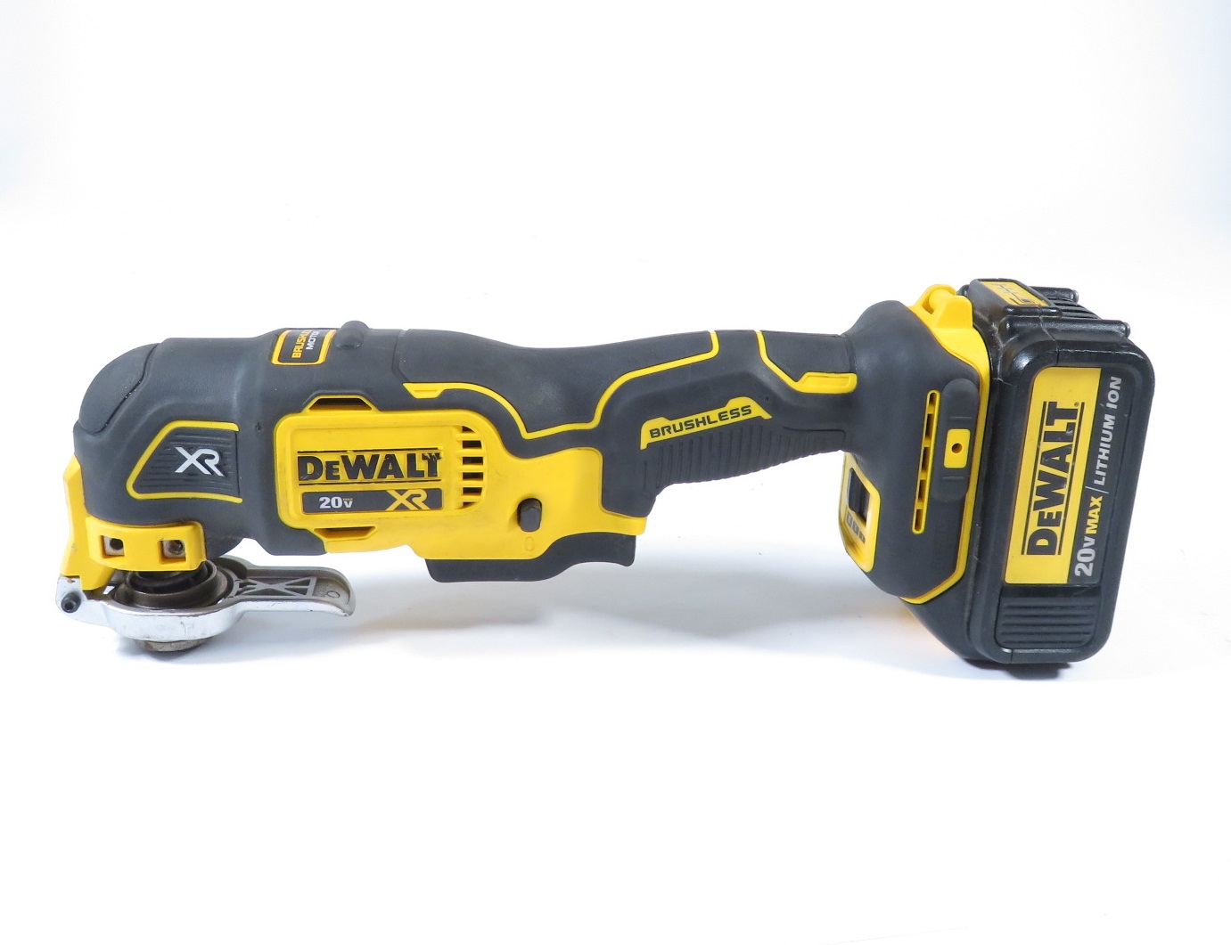 DEWALT DCS356 20-Volt MAX Brushless Lithium-Ion 3-Speed Oscillating ...