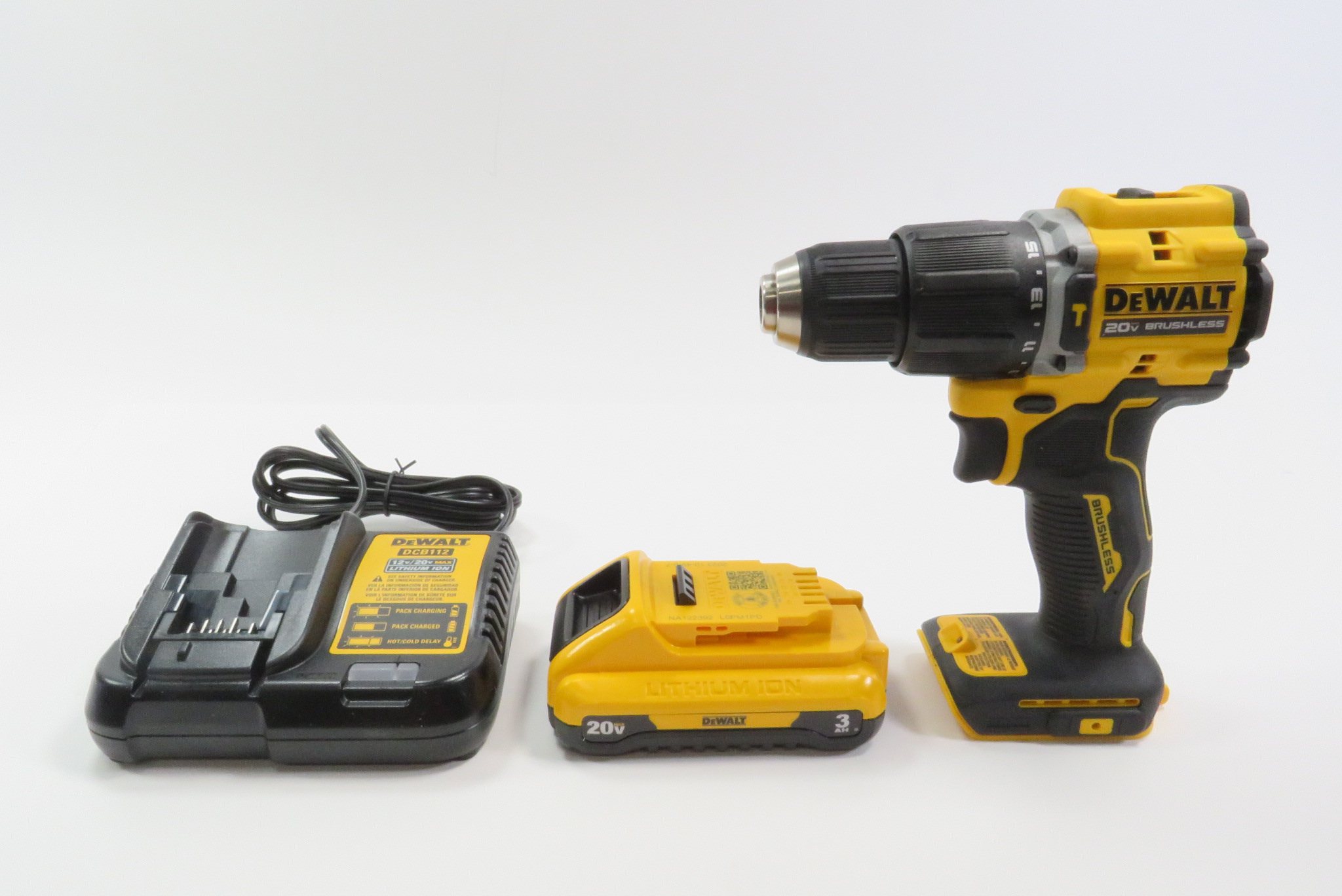 DeWalt DCD799 ATOMIC 20V MAX Brushless Cordless 1/2" Hammer Drill Kit