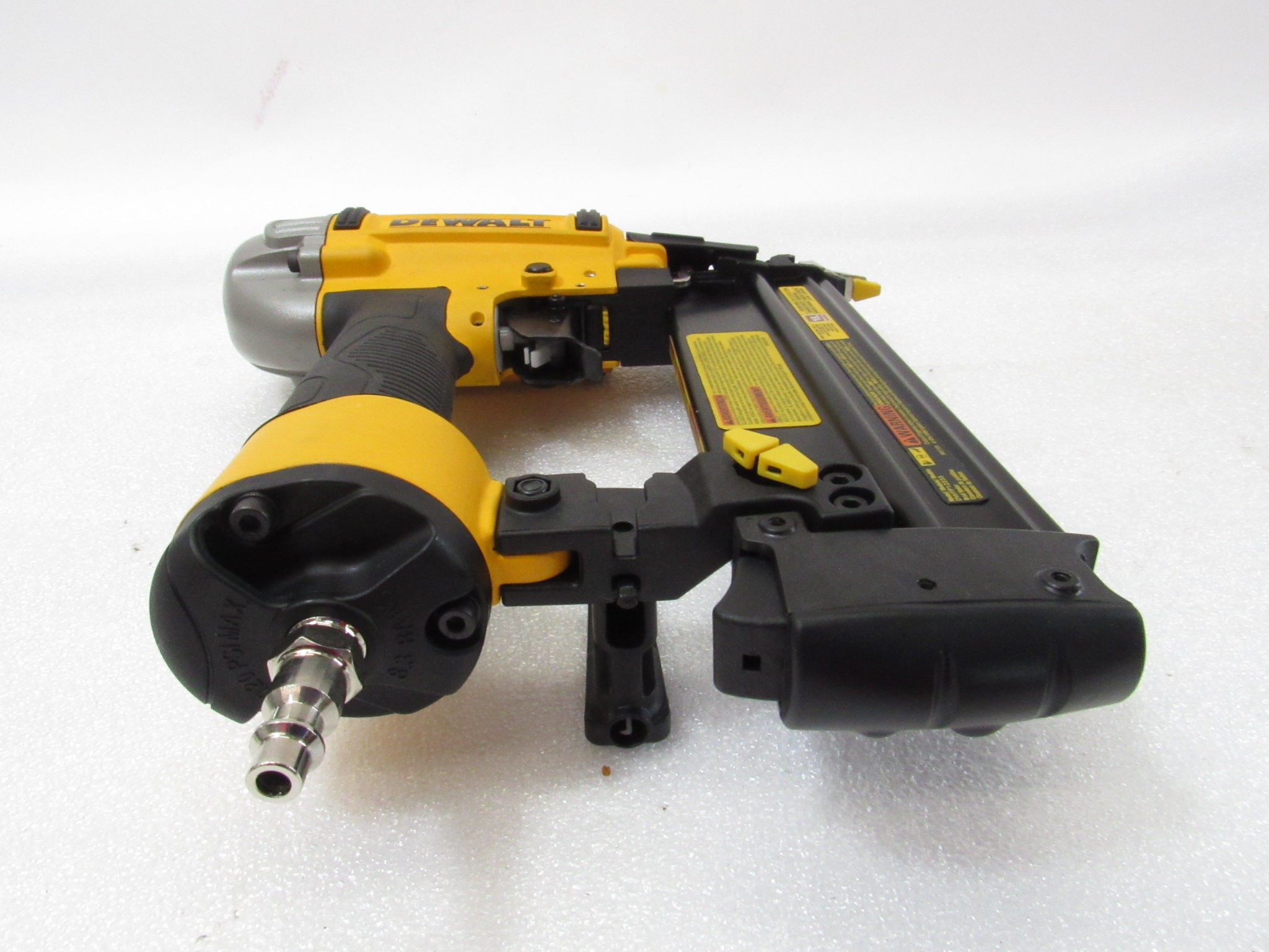 DeWalt DWFP12233 18-Gauge Pneumatic Corded Brad Nailer