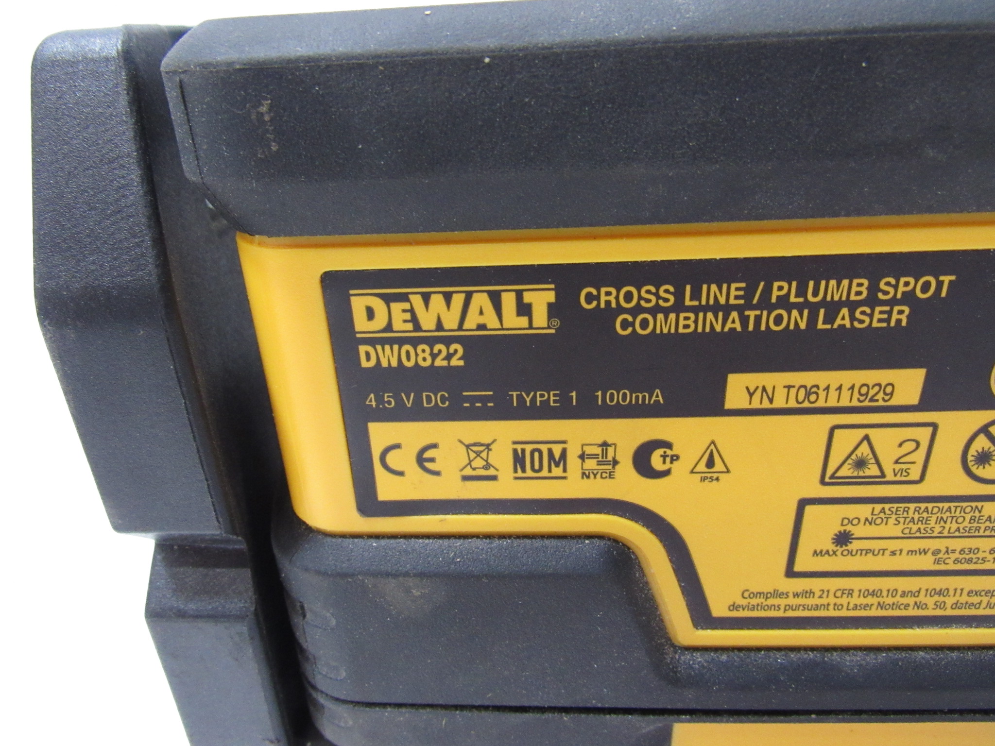 DeWalt DW0822 165 ft. Red Self-Leveling Cross-Line and Plumb Spot Laser ...