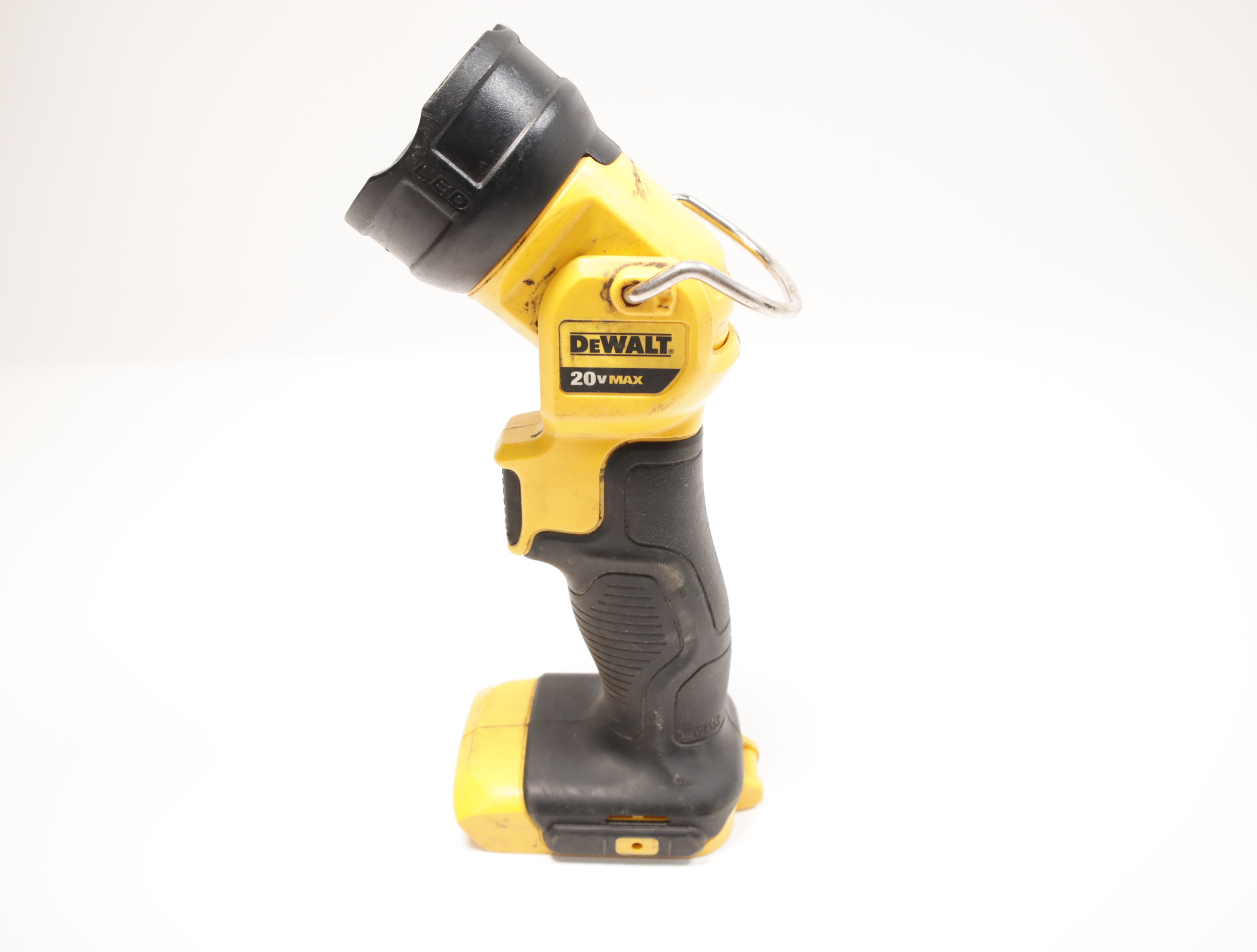 Dewalt DCL040 20V MAX LED Work Light/Flashlight Tool Only