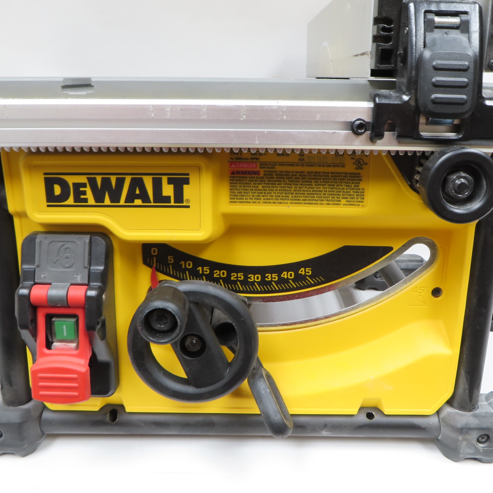 DeWalt DWE7485-QS 120V 8-1/4" Compact Jobsite Table Saw (Local Pick-Up ...