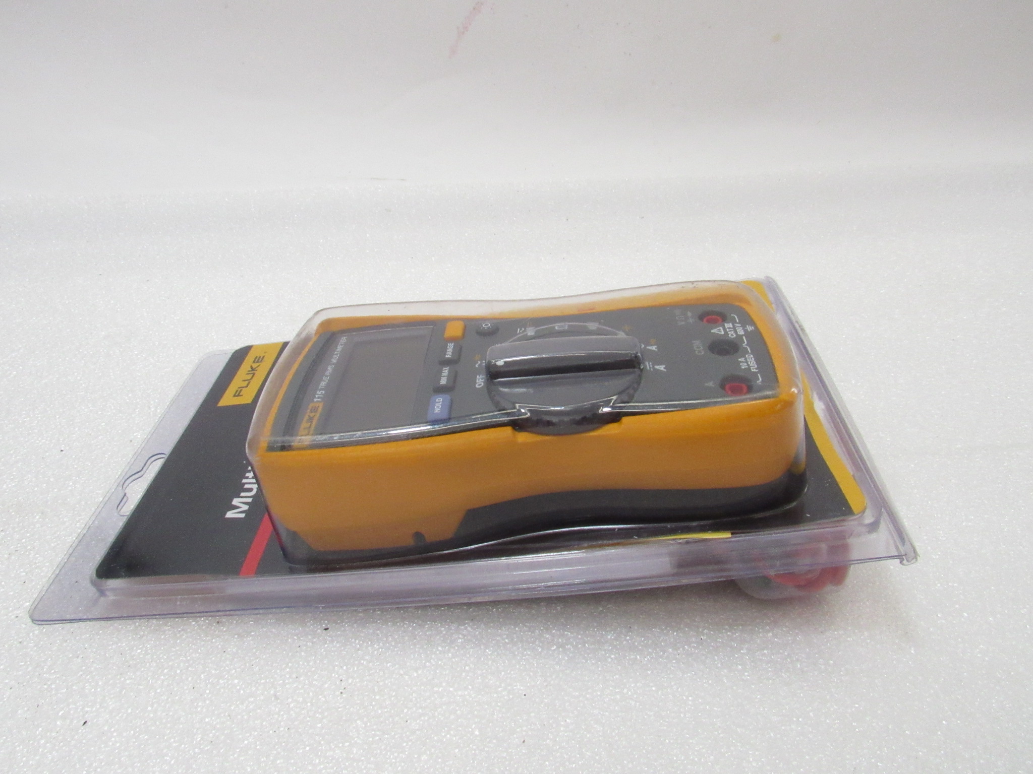 Fluke 115 True-RMS Digital Multimeter