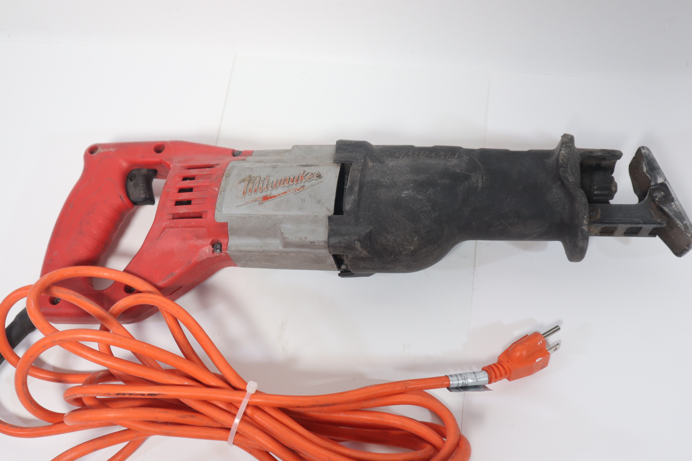 Milwaukee 6519-30 Corded Sawzall Reciprocating Saw 4594 & Milwaukee ...