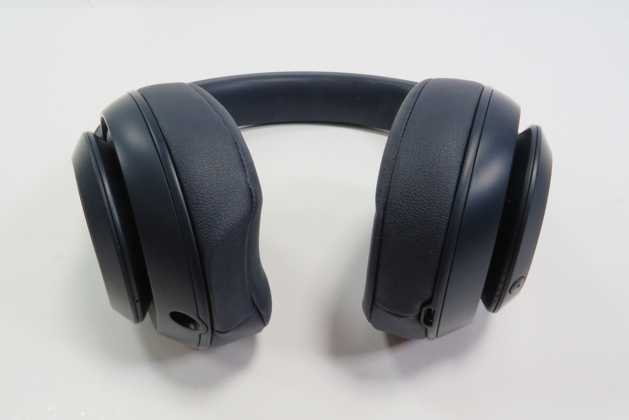 Apple Beats Studio 3 A1914 MX402LL/A Noise Cancelling Wireless Headphones