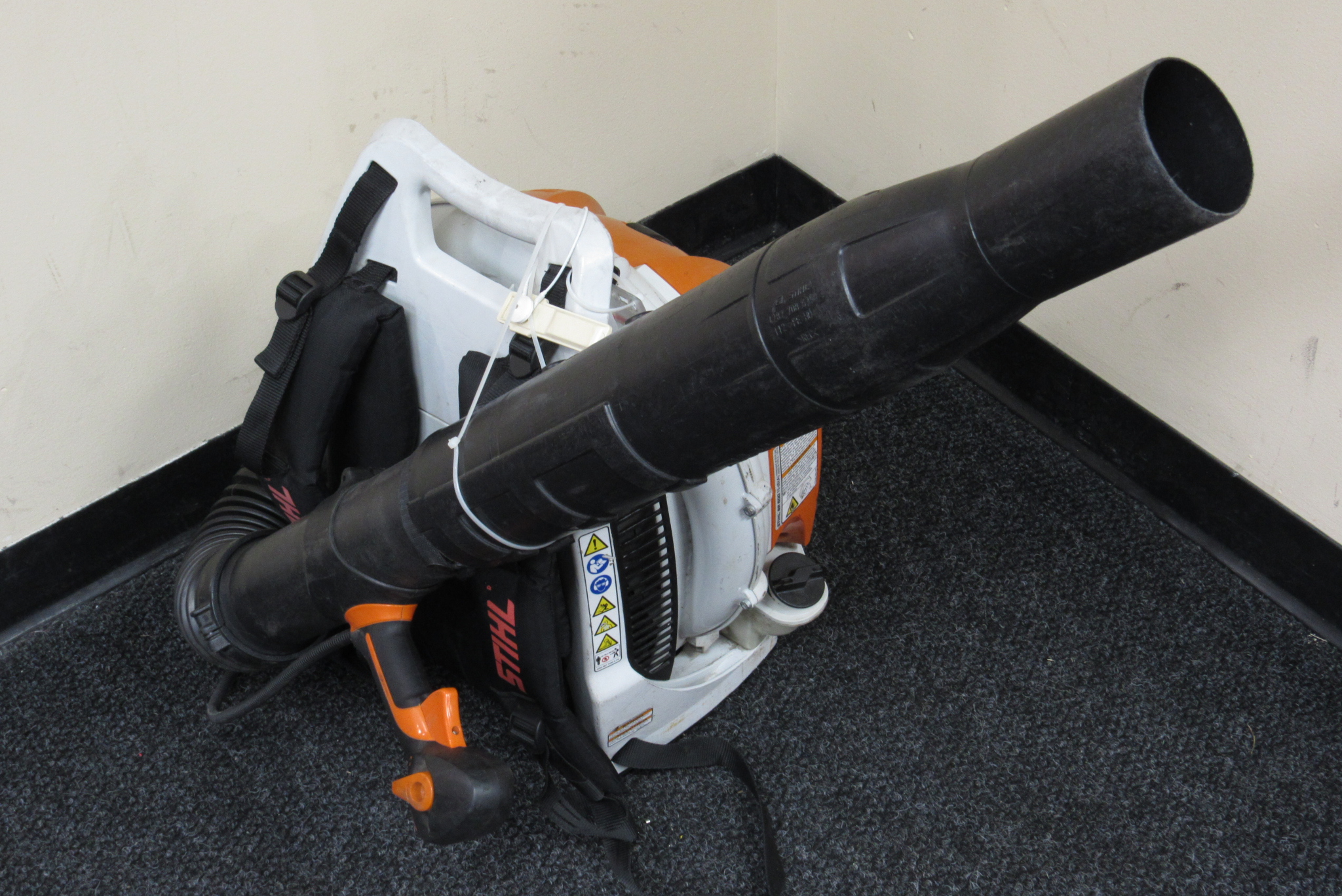 STIHL BR600 Magnum 65cc Gas-Powered Backpack Leaf Blower - Local Pick ...