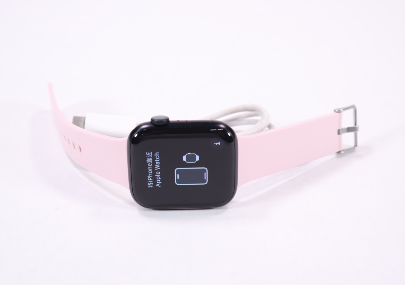 Apple Watch Series 9 A2980 Aluminum GPS 45mm Always-On Retina Smartwatch