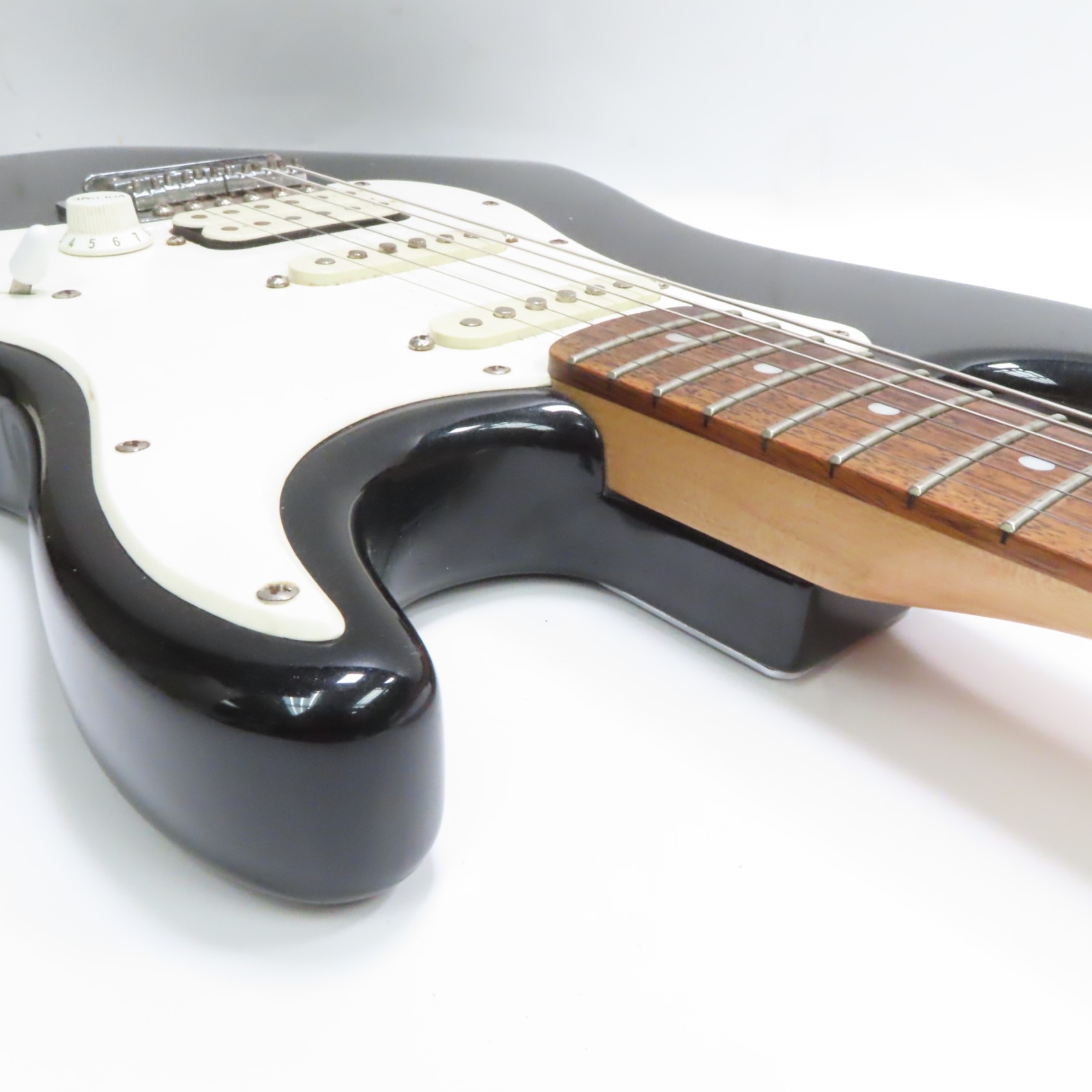 Fender Starcaster Solid Body 6-String Electric Guitar - Black (Pick-Up ...