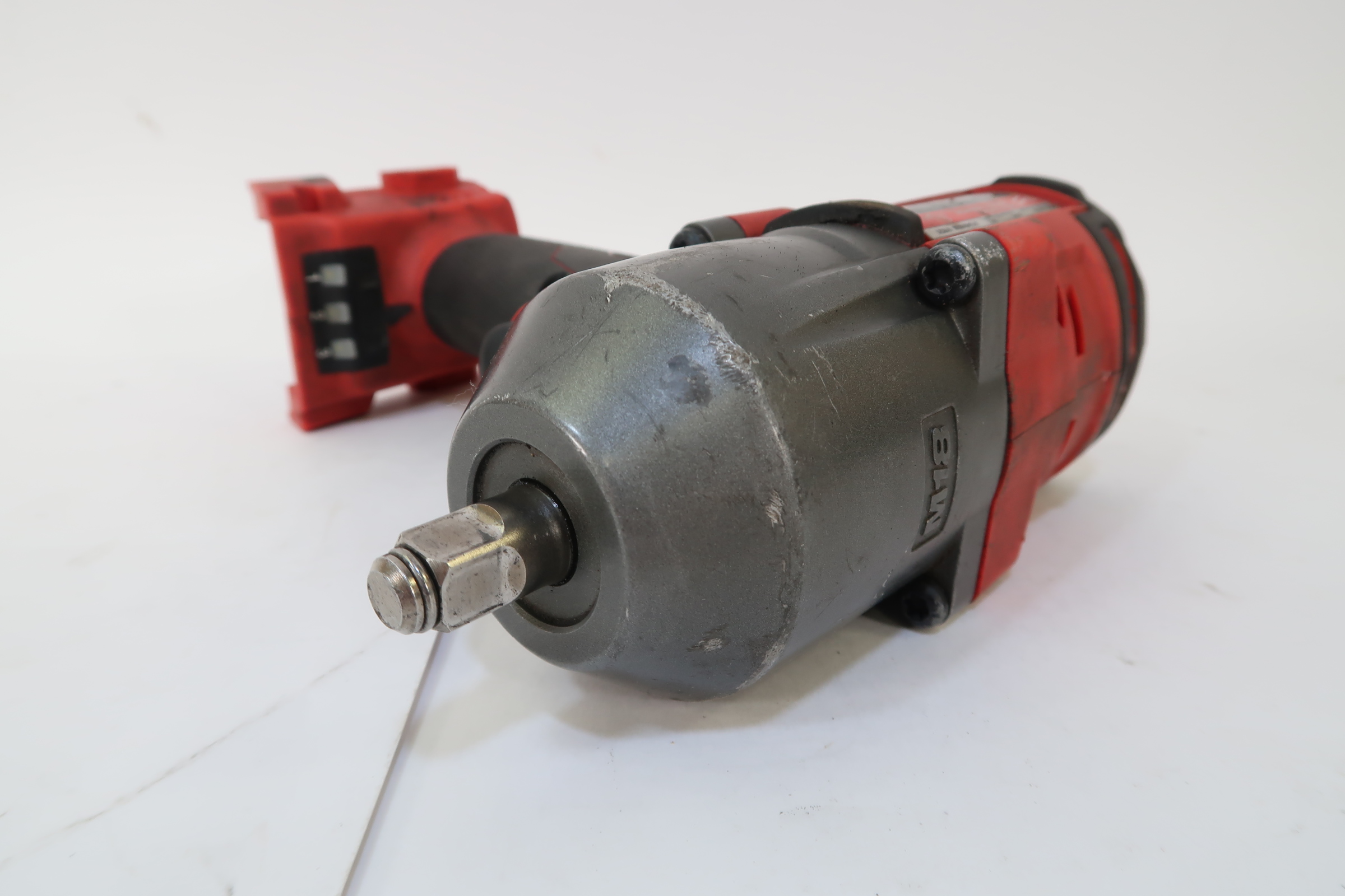 Milwaukee 2852-20 M18 FUEL 3/8" Mid-Torque Impact Wrench / Friction Ring