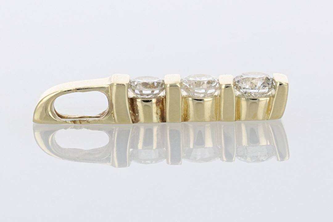 1.00ctw Round Cut Diamond Three-Stone Pendant without Chain 14k Yellow Gold