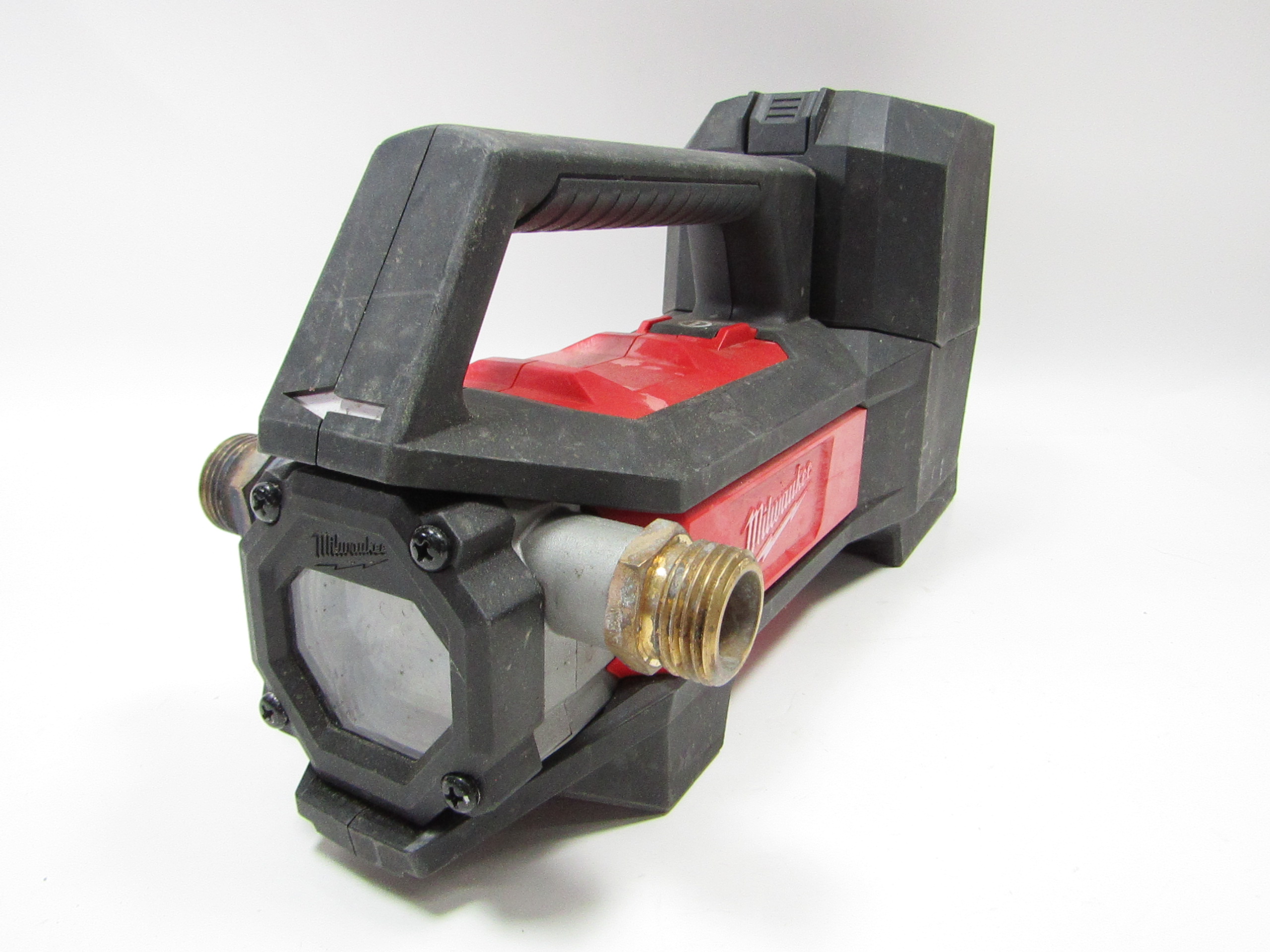 M18 Transfer Pump Milwaukee Milwaukee 2771-20 M18 18-Volt Lithium-Ion ...