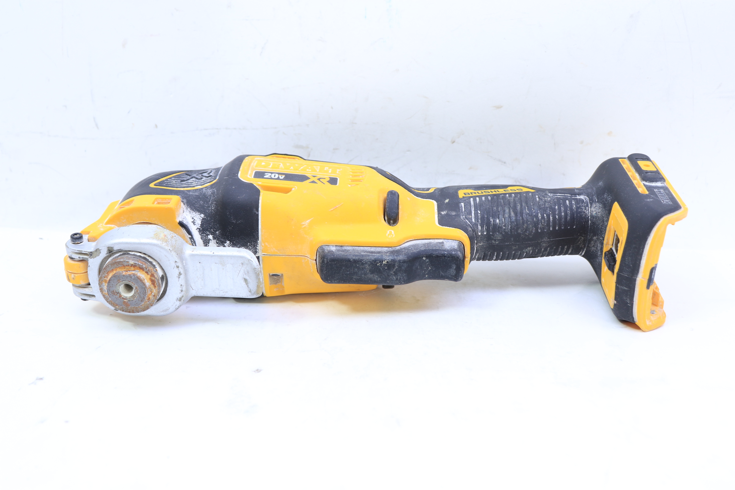DEWALT DCS356 20-Volt MAX Brushless Lithium-Ion 3-Speed Oscillating ...