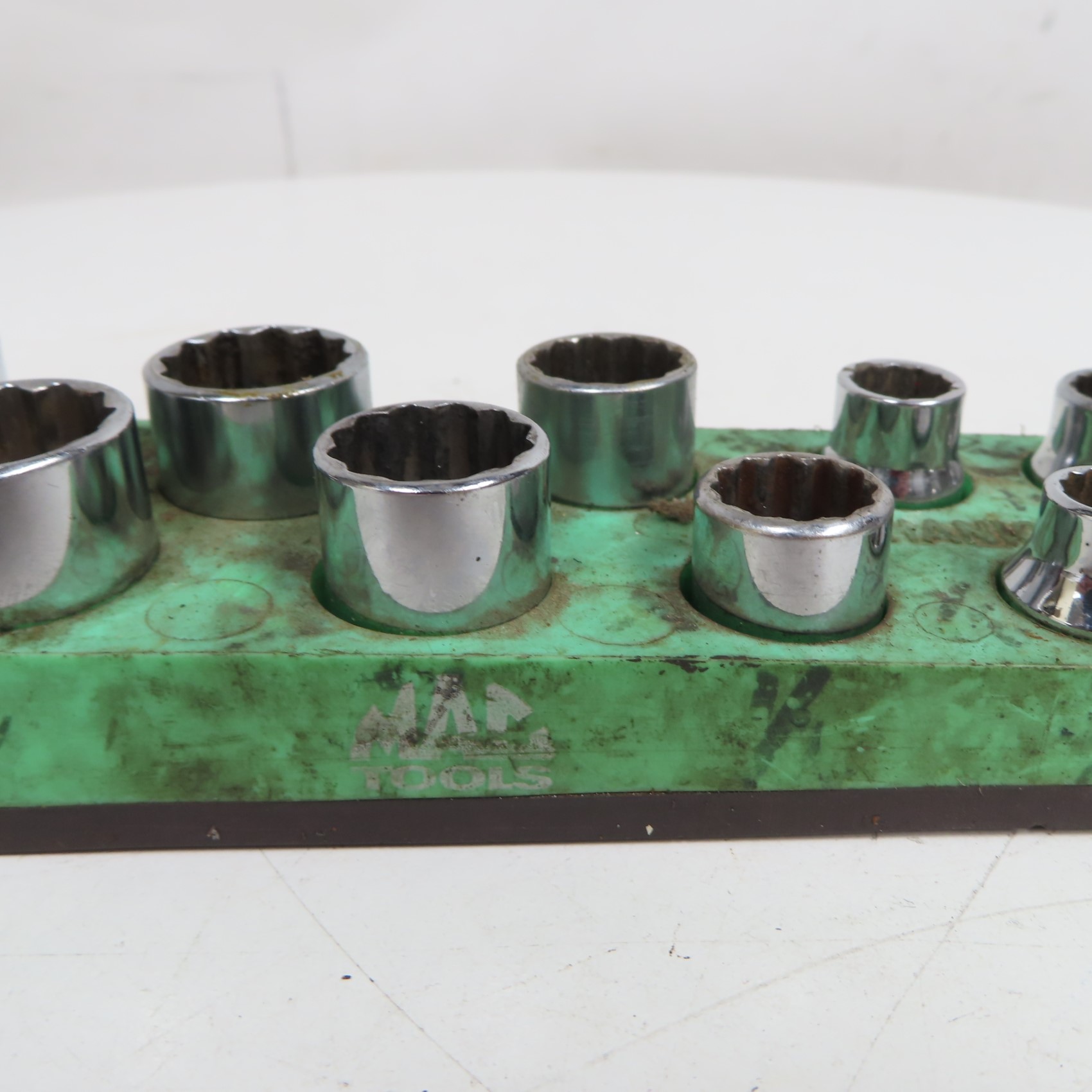 Snap-on Tools F281 12-Piece 3/8" Drive SAE Shallow Socket Set