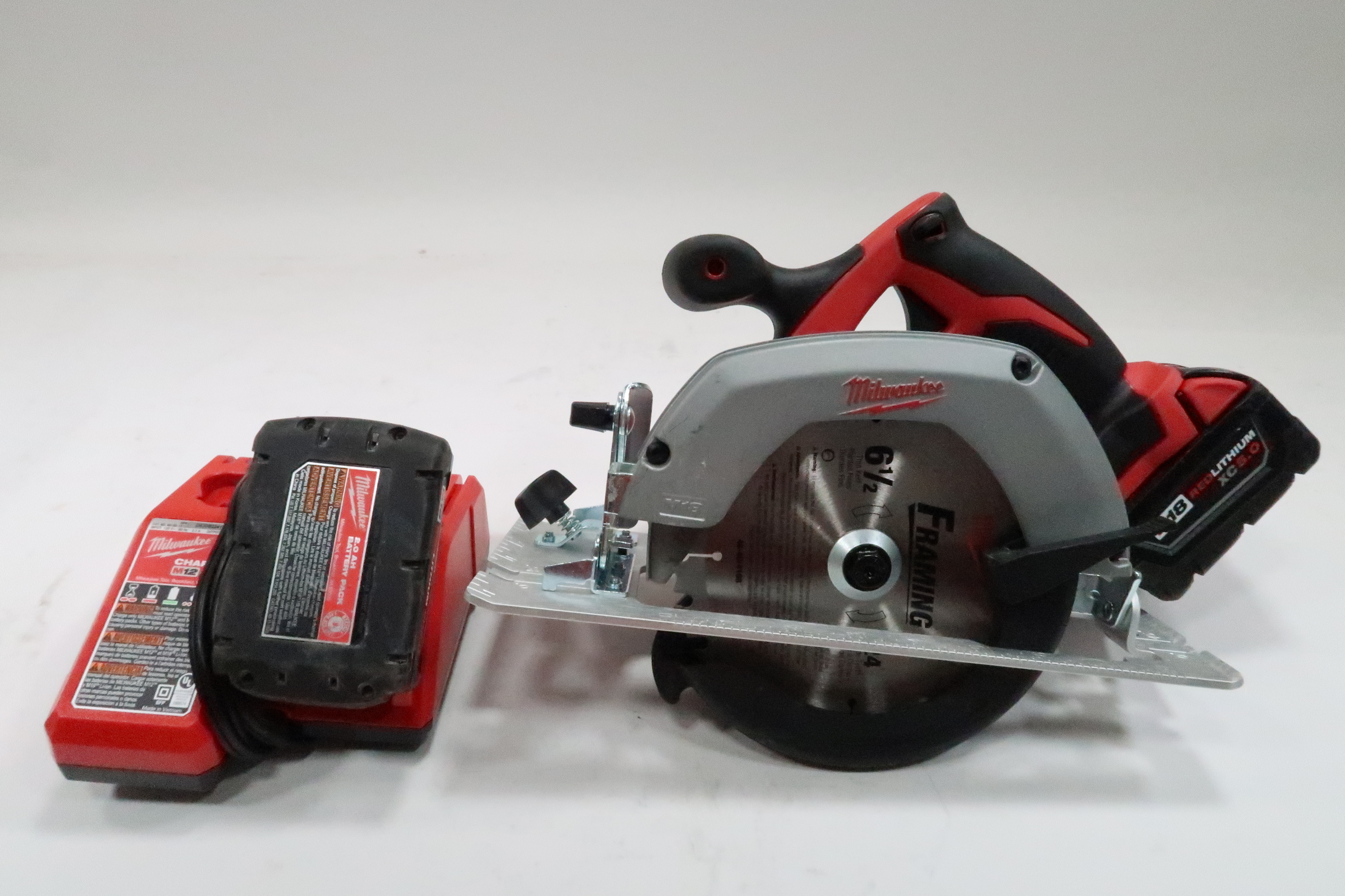 Milwaukee 2630-20 M18 18V Lithium-Ion Cordless 6-1/2 in. Circular Saw 0051