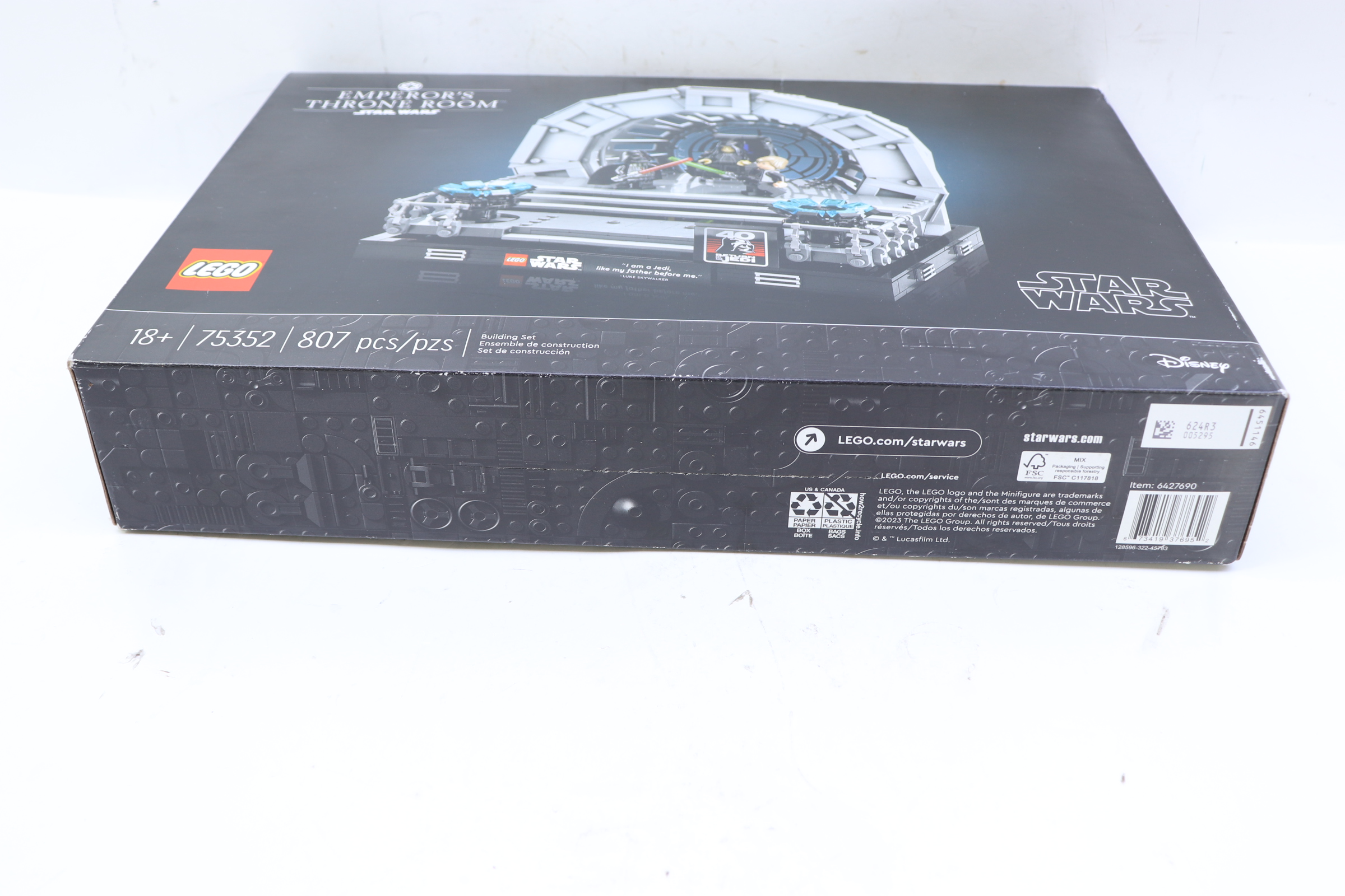 LEGO 75352 Star Wars: Emperors Throne Room Diorama Building Set