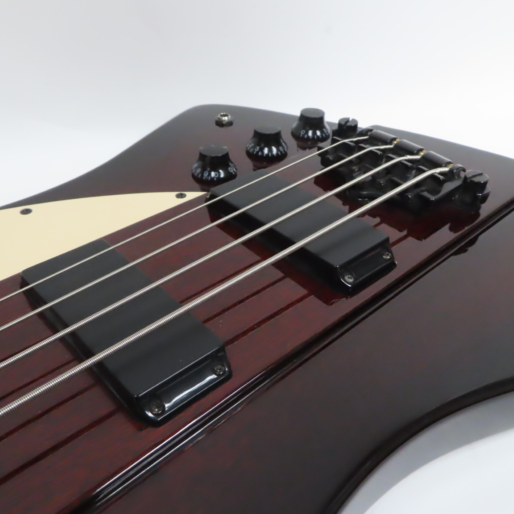 Epiphone Thunderbird E1 4-String Electric Bass Guitar - Vintage Sunburst