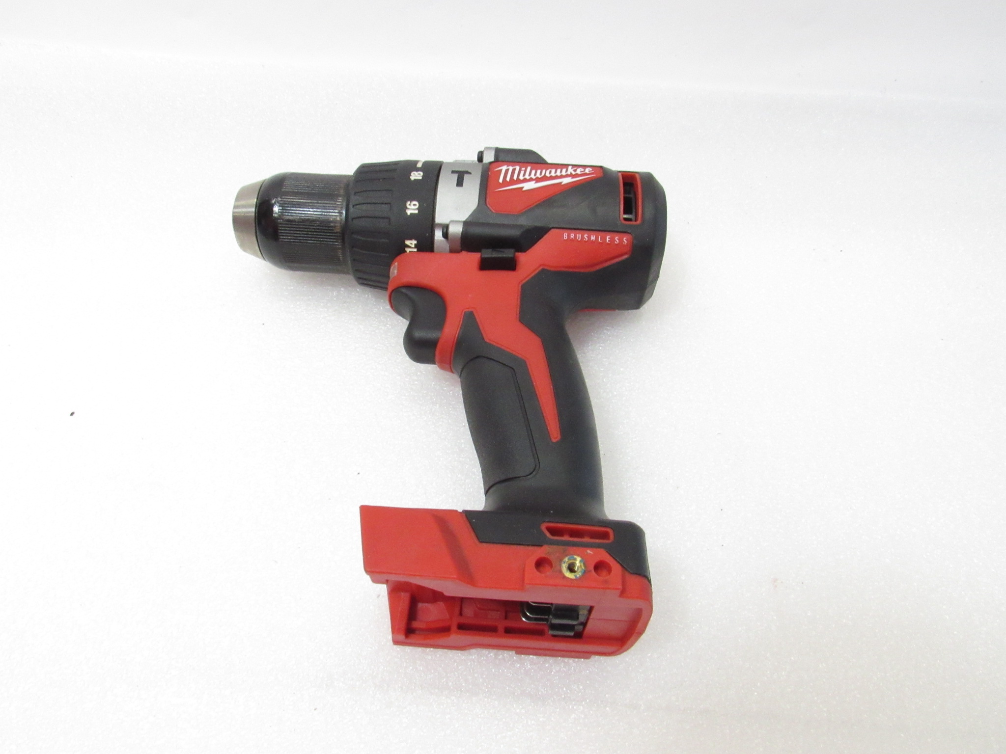 Milwaukee 2902-20 M18 18V 1/2" Cordless Brushless Hammer Drill/Driver