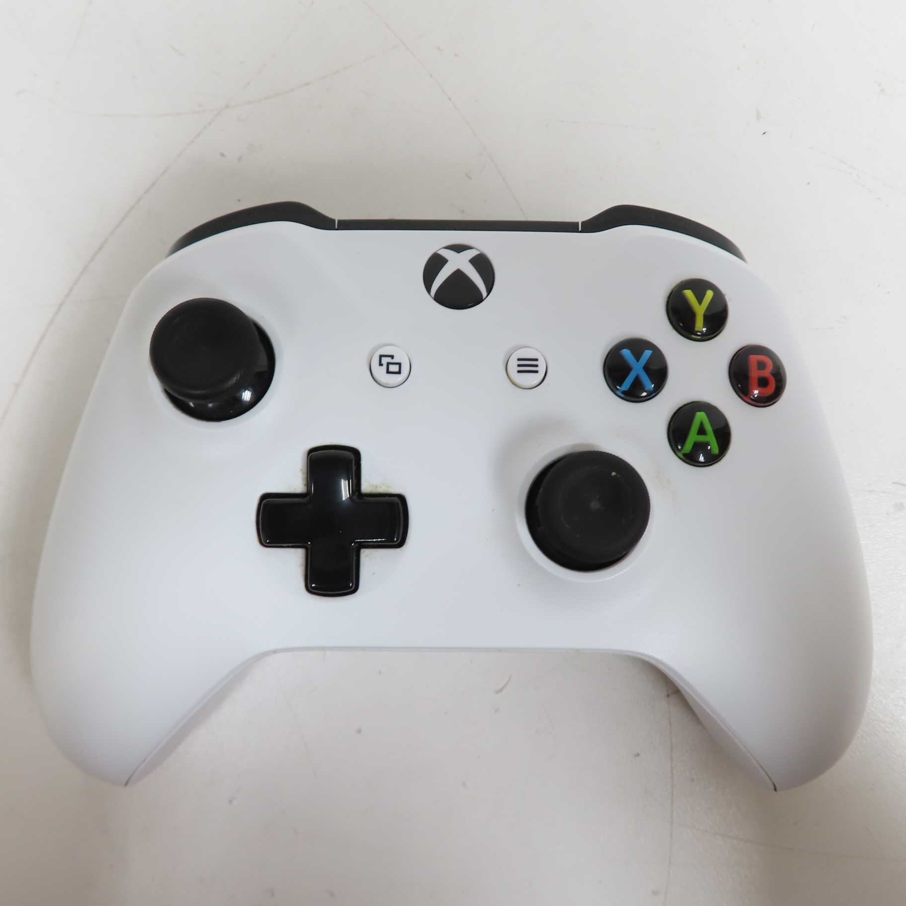 Microsoft 1708 Wireless Controller for Xbox One/PC - White (3176)