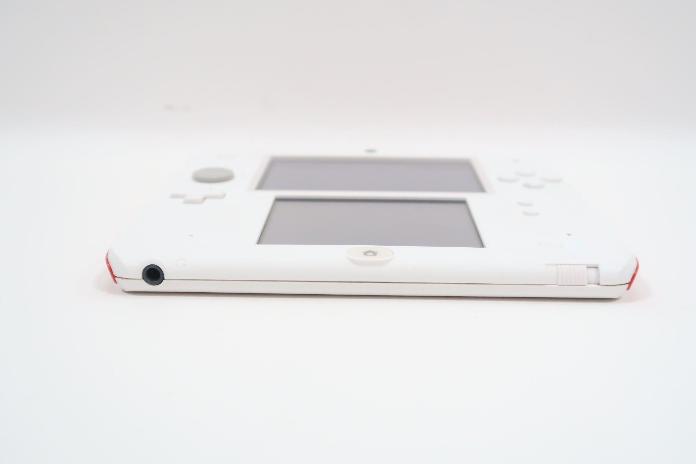 Nintendo FTR-001 2DS Dual-Screen Portable Gaming System