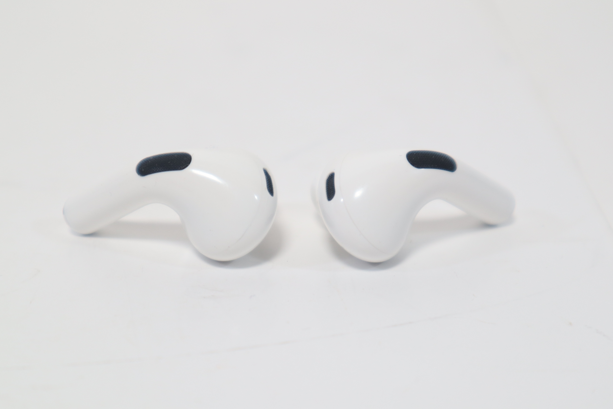 Apple AirPods Pro 2 A2698 & A2699 Gen 2 Noise Cancelling Bluetooth ...