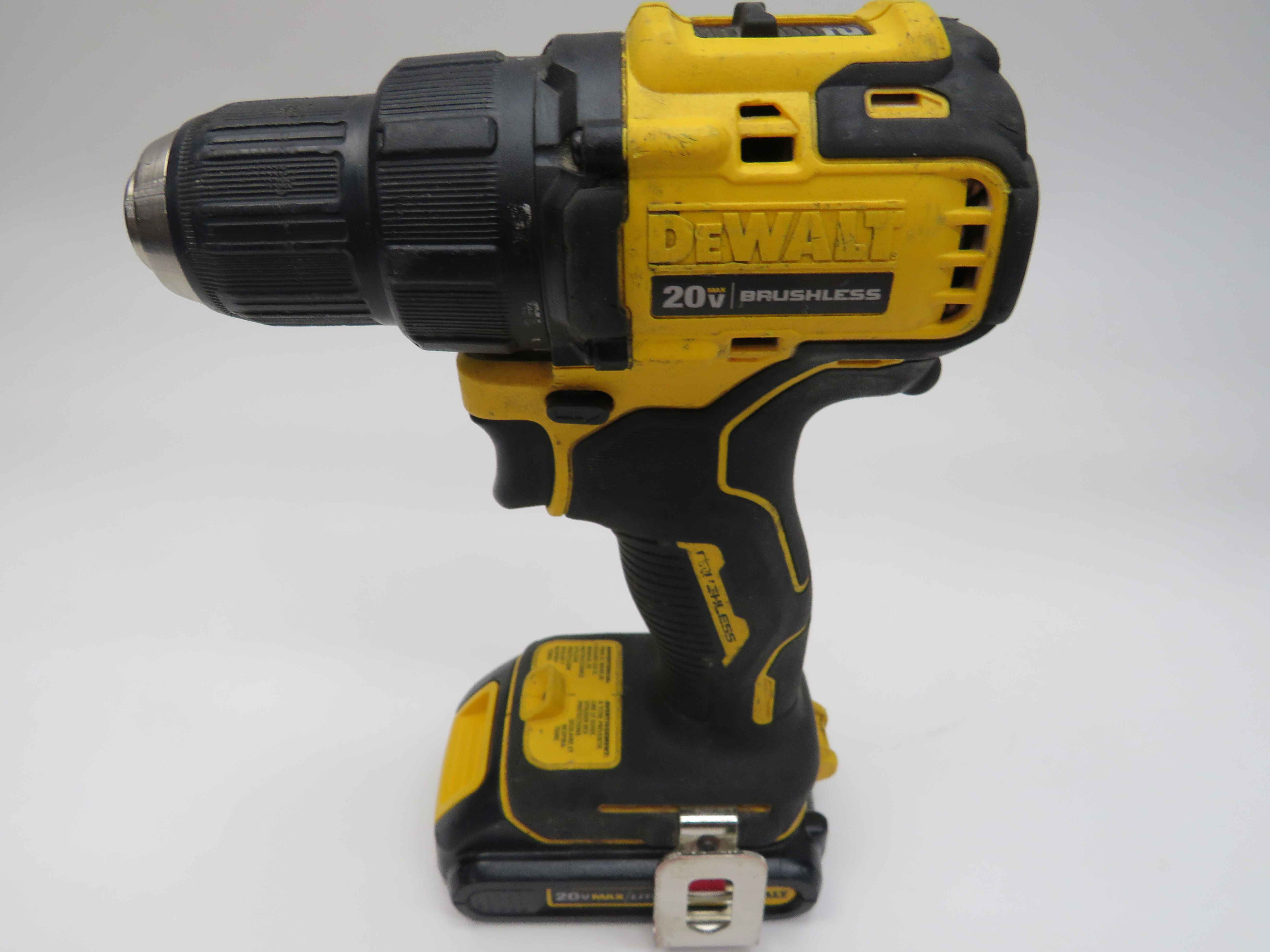 DeWalt DCD708 Cordless Brushless 1/2" Drill Driver Power Tool 8384