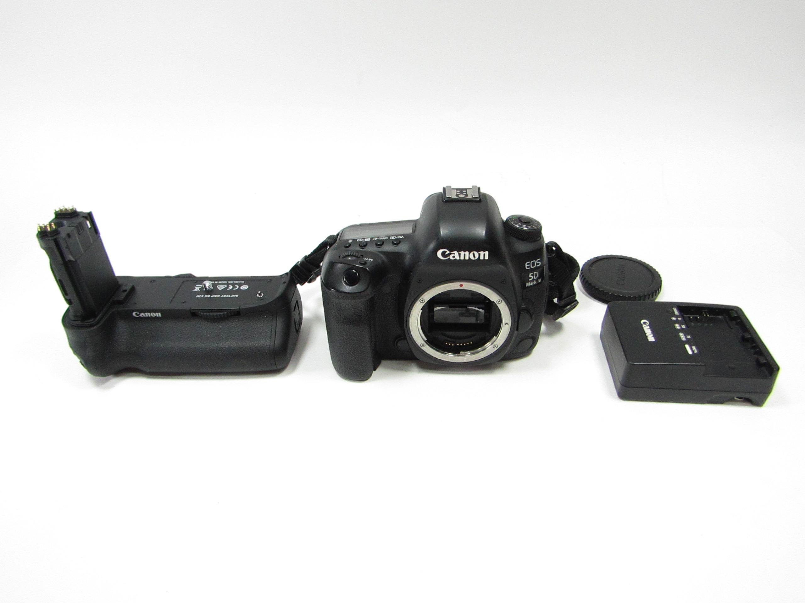 Canon EOS 5D Mark IV Full Frame Digital SLR Camera DS126601