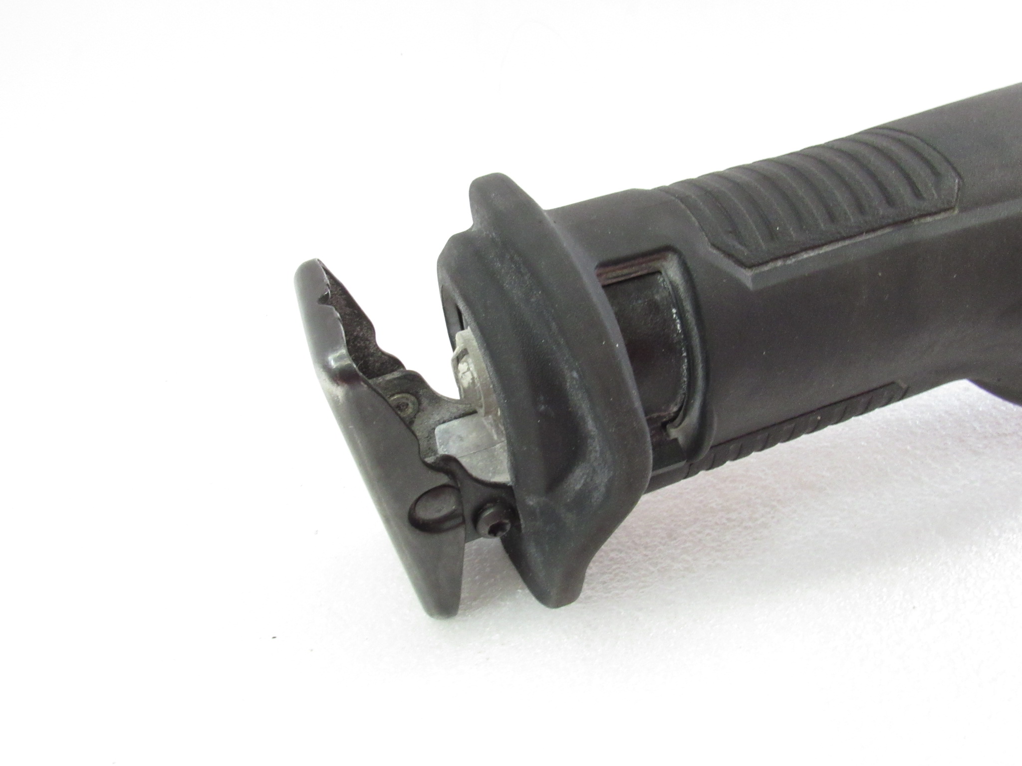 Milwaukee 2621-20 M18 18-Volt Lithium-Ion Cordless SAWZALL ...