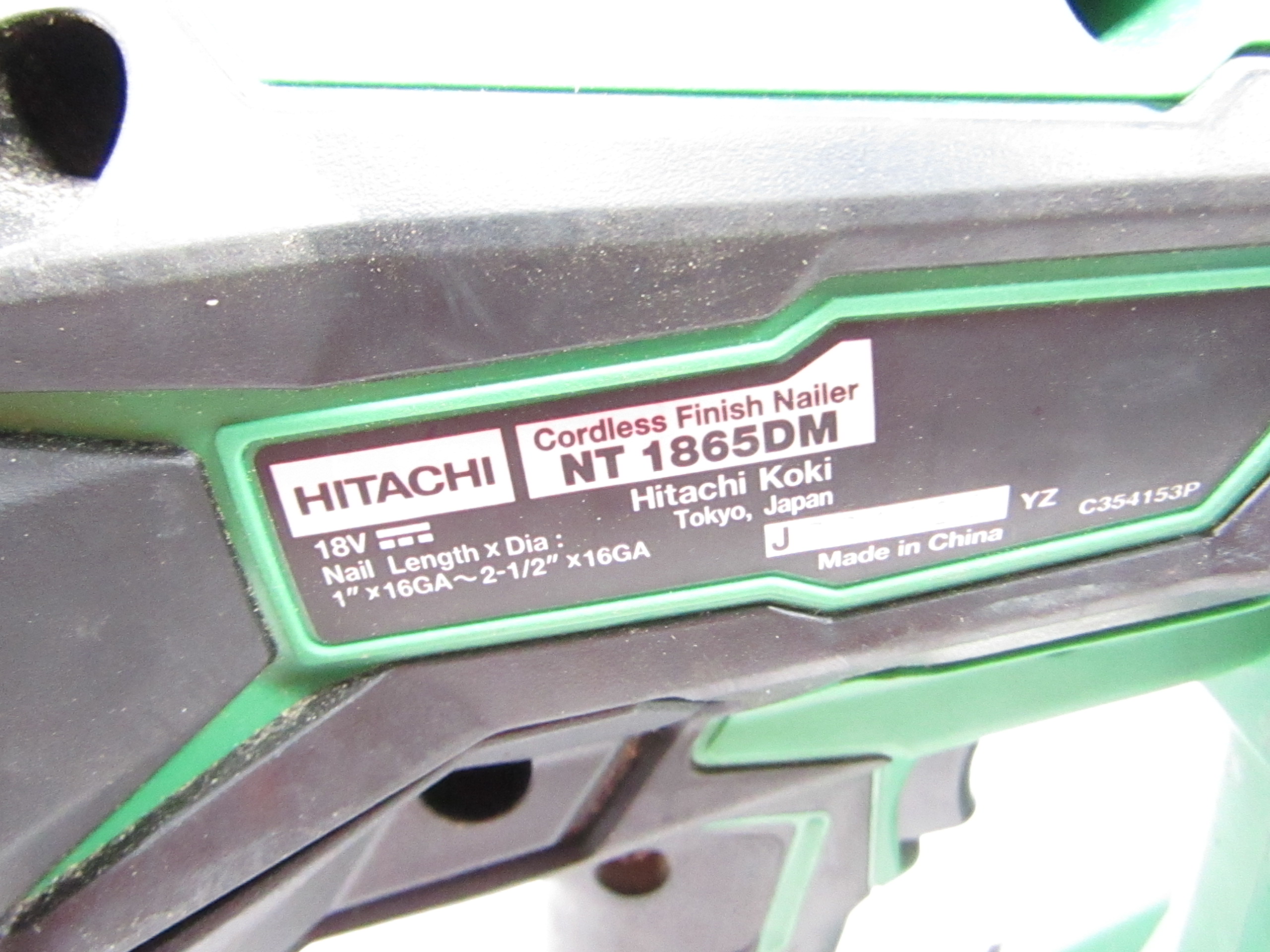 Hitachi NT1865DM 18V 16 Gauge Cordless Finish Nailer