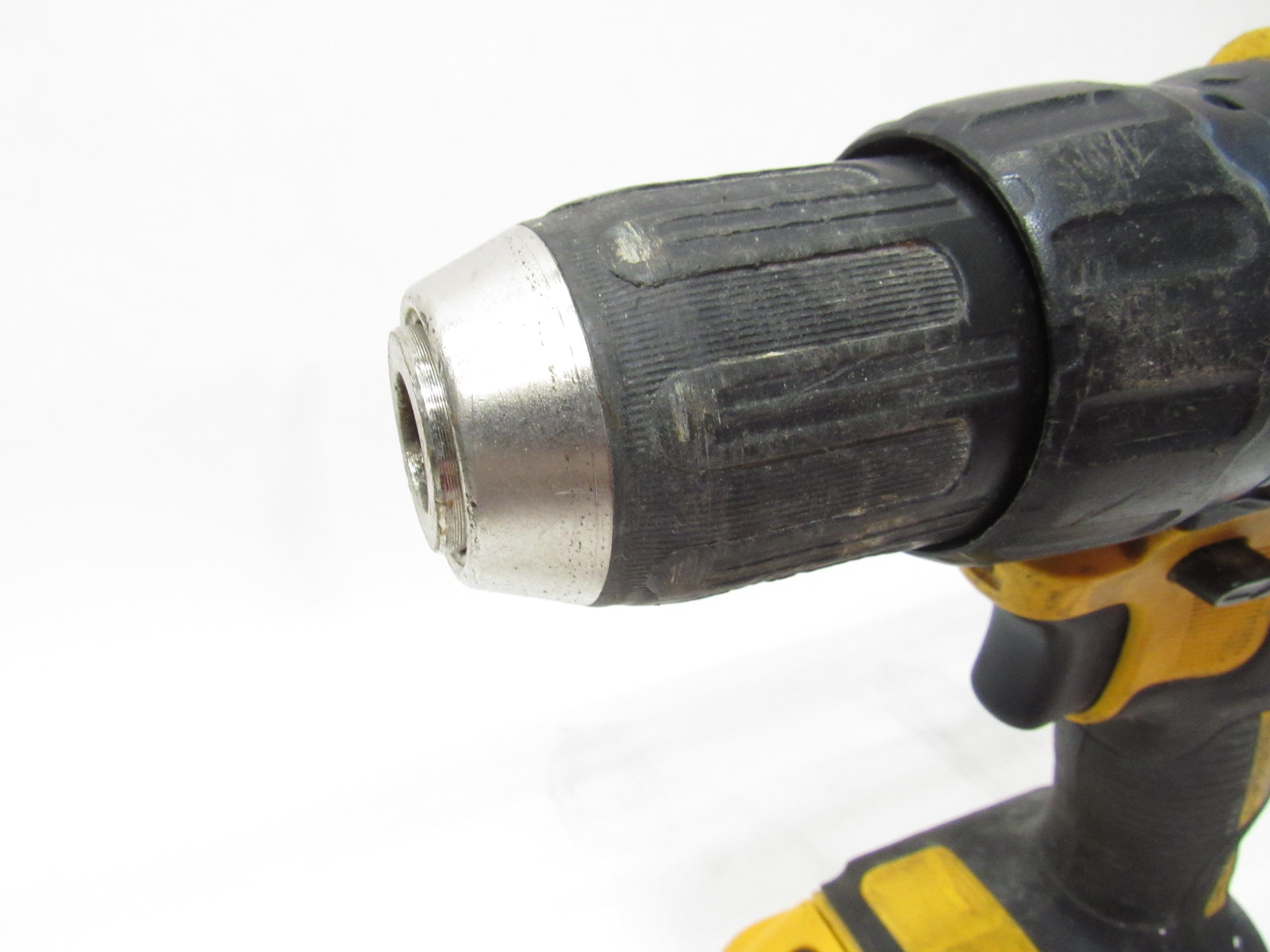 DEWALT DCD777 20-Volt Max Lithium-Ion 1/2-in Brushless Cordless Drill ...