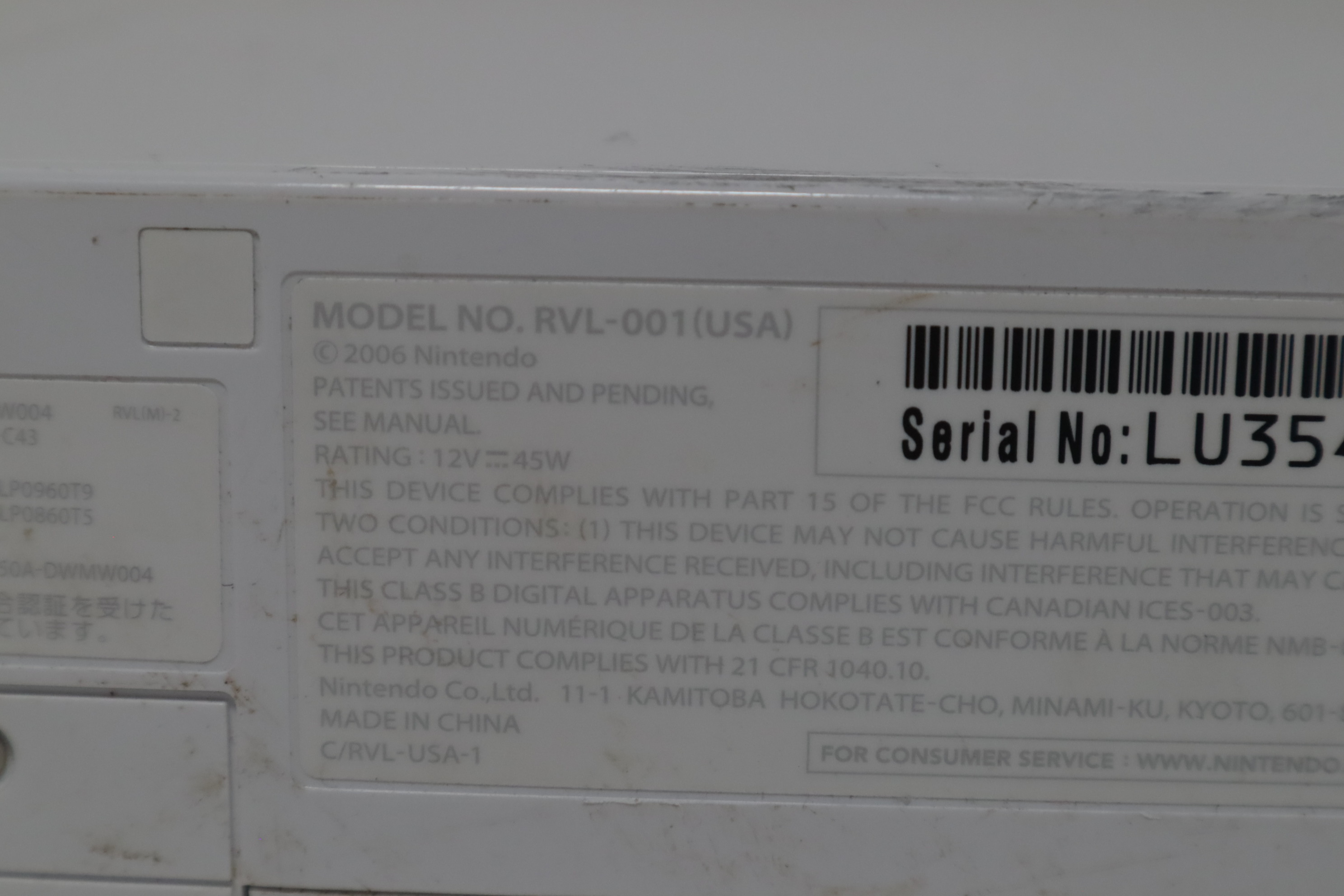 Nintendo RVL-101 White Wii Home Video Gaming Console 5455