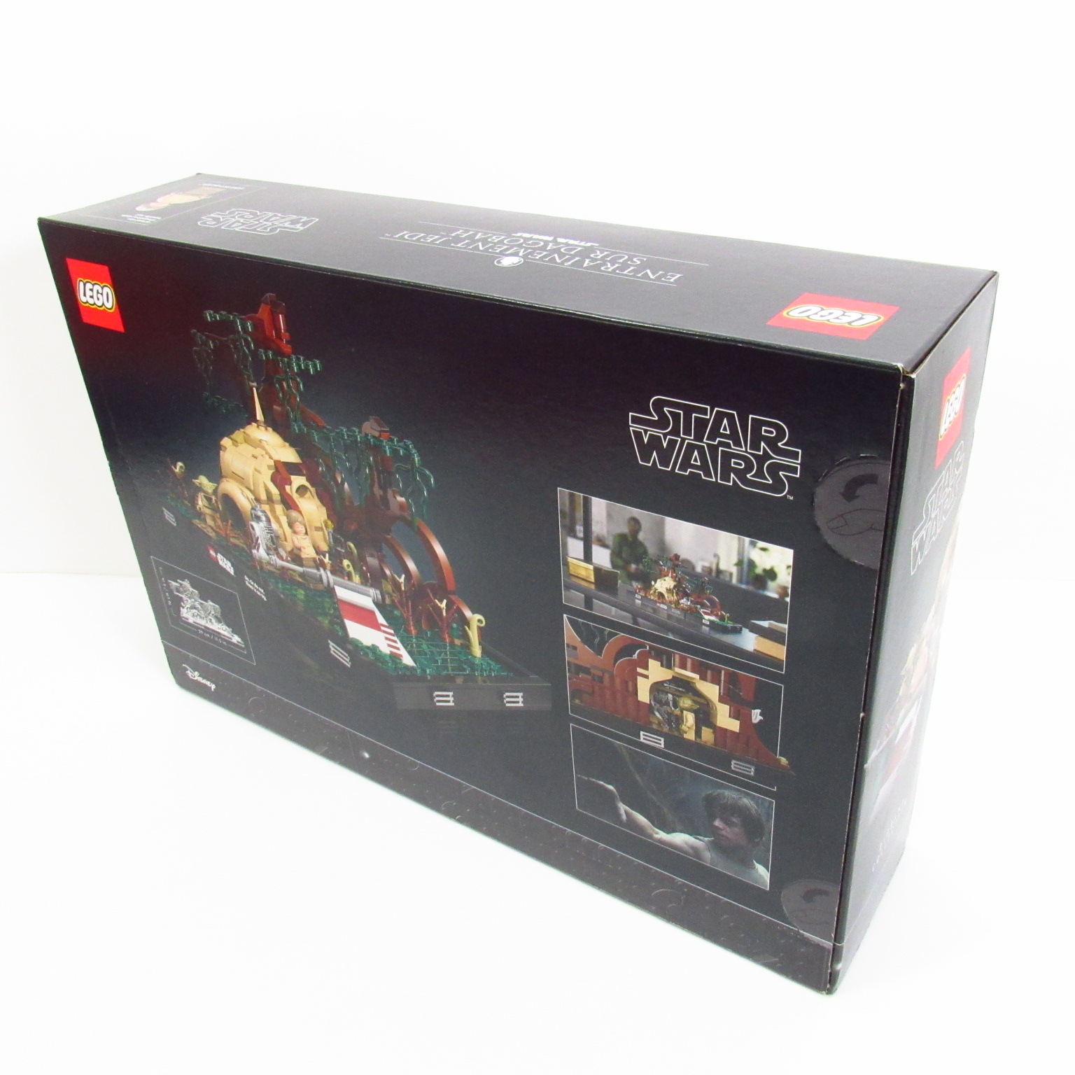 LEGO 75330 Star Wars Dagobah Jedi Training 1000-Piece Construction Set