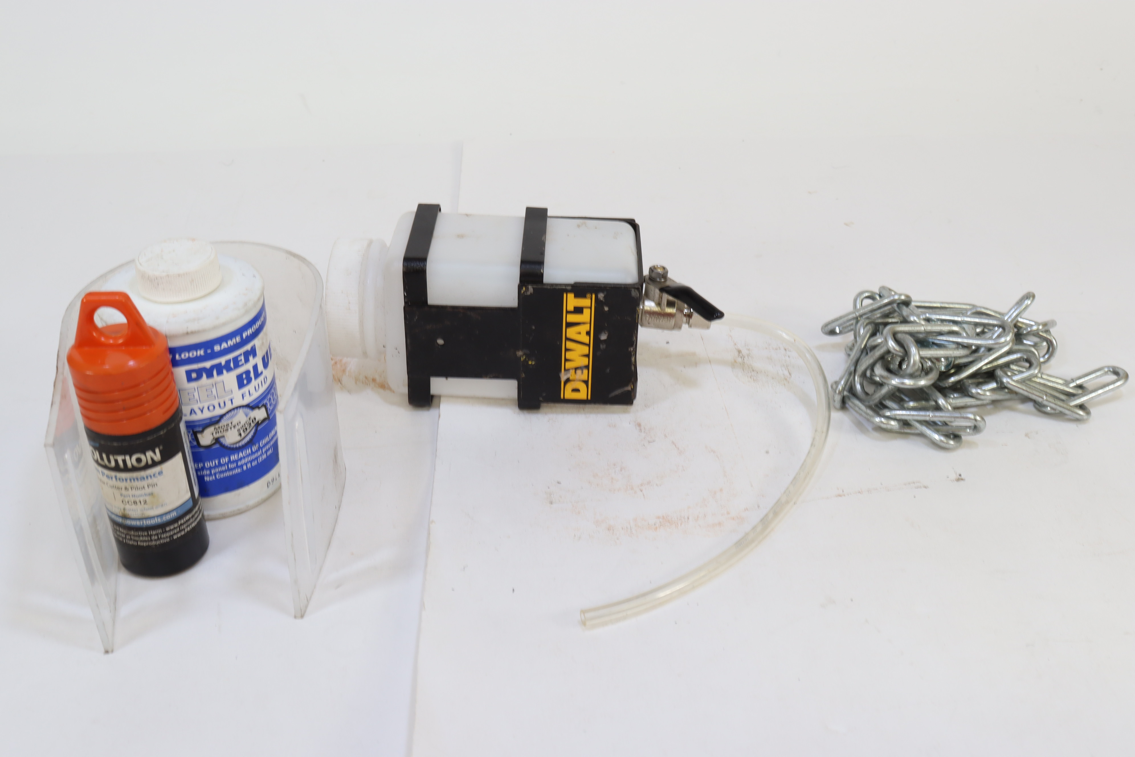 DeWalt Drill Press DWE1622K Magnetic, 2-inch, 10-Amp with 2-Speed Setting