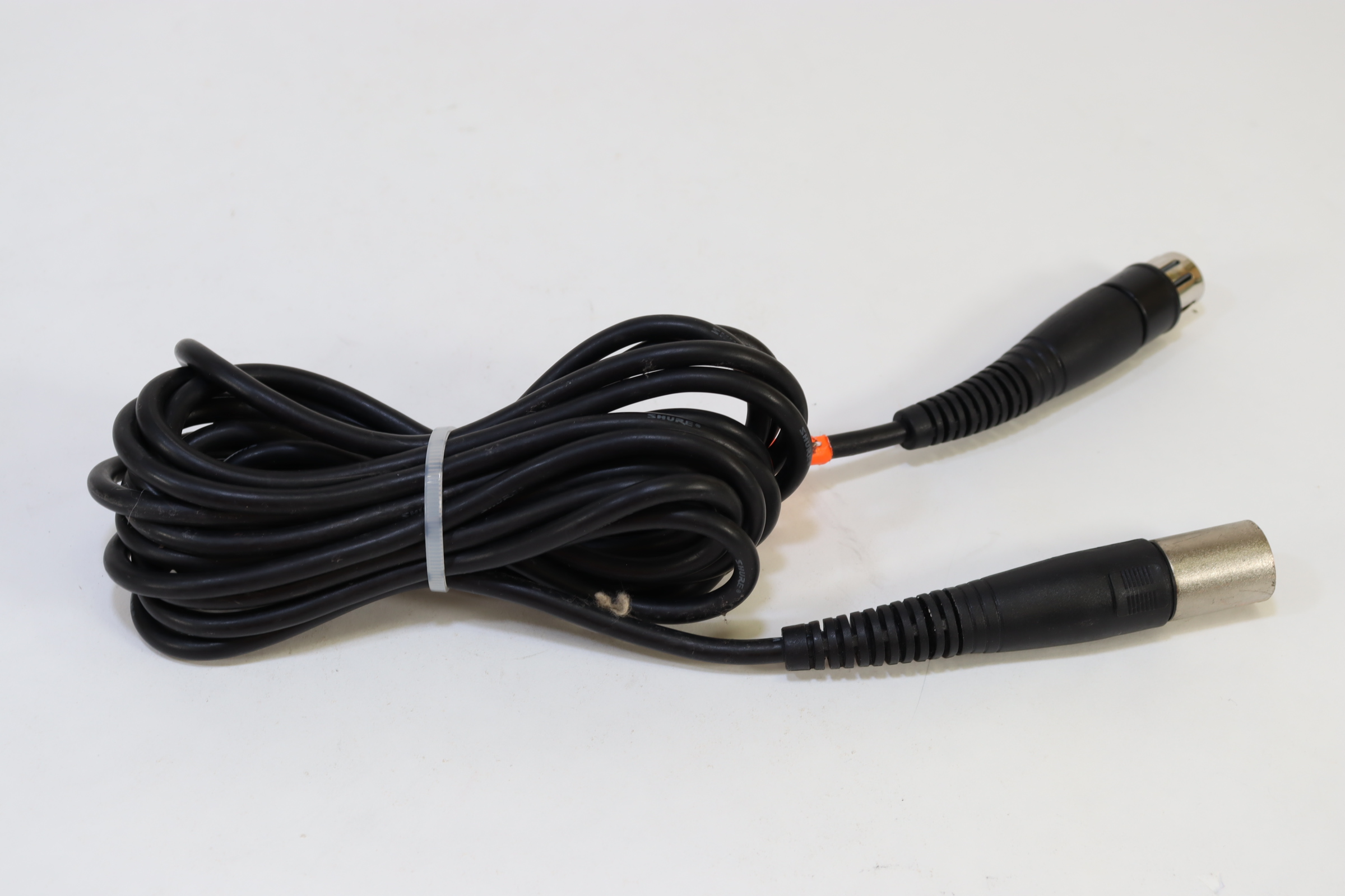 Shure PGA52 Dynamic Microphone - Cardioid Pick-up Pattern Swivel-Mount ...