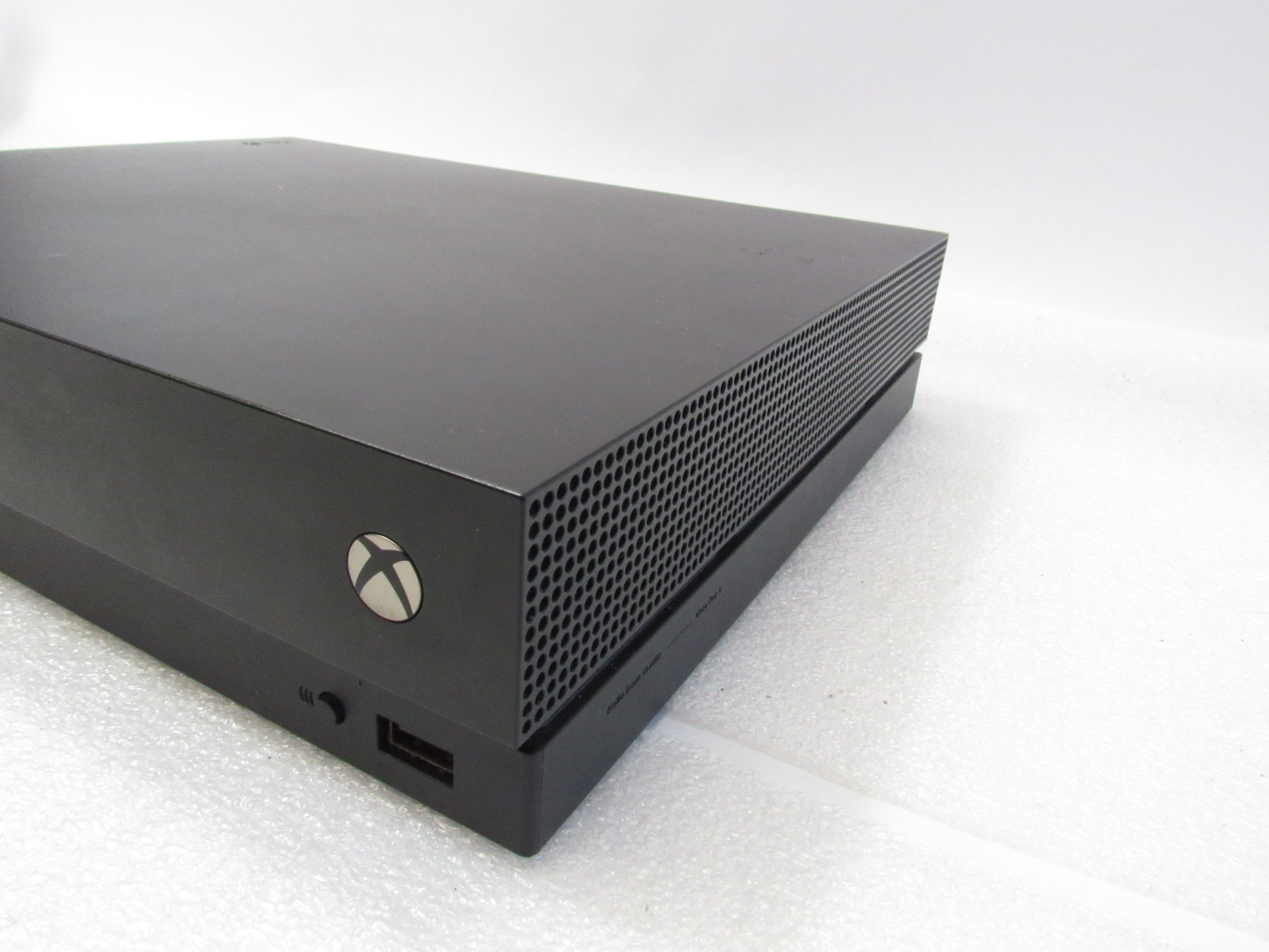 Microsoft 1787 Xbox One X 1TB Console Black