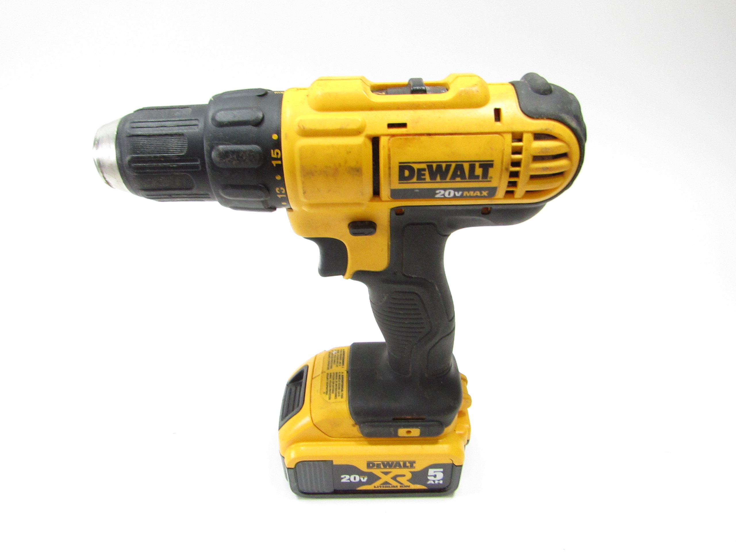 DeWALT DCD771 20-Volt MAX Lithium-Ion Cordless 1/2 in. Drive Drill/Driver
