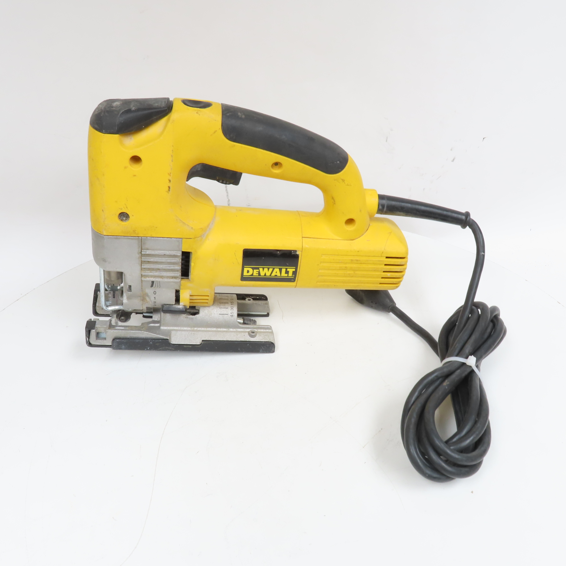 DeWalt DW321 120V 60mm Corded Variable Speed Jig Saw