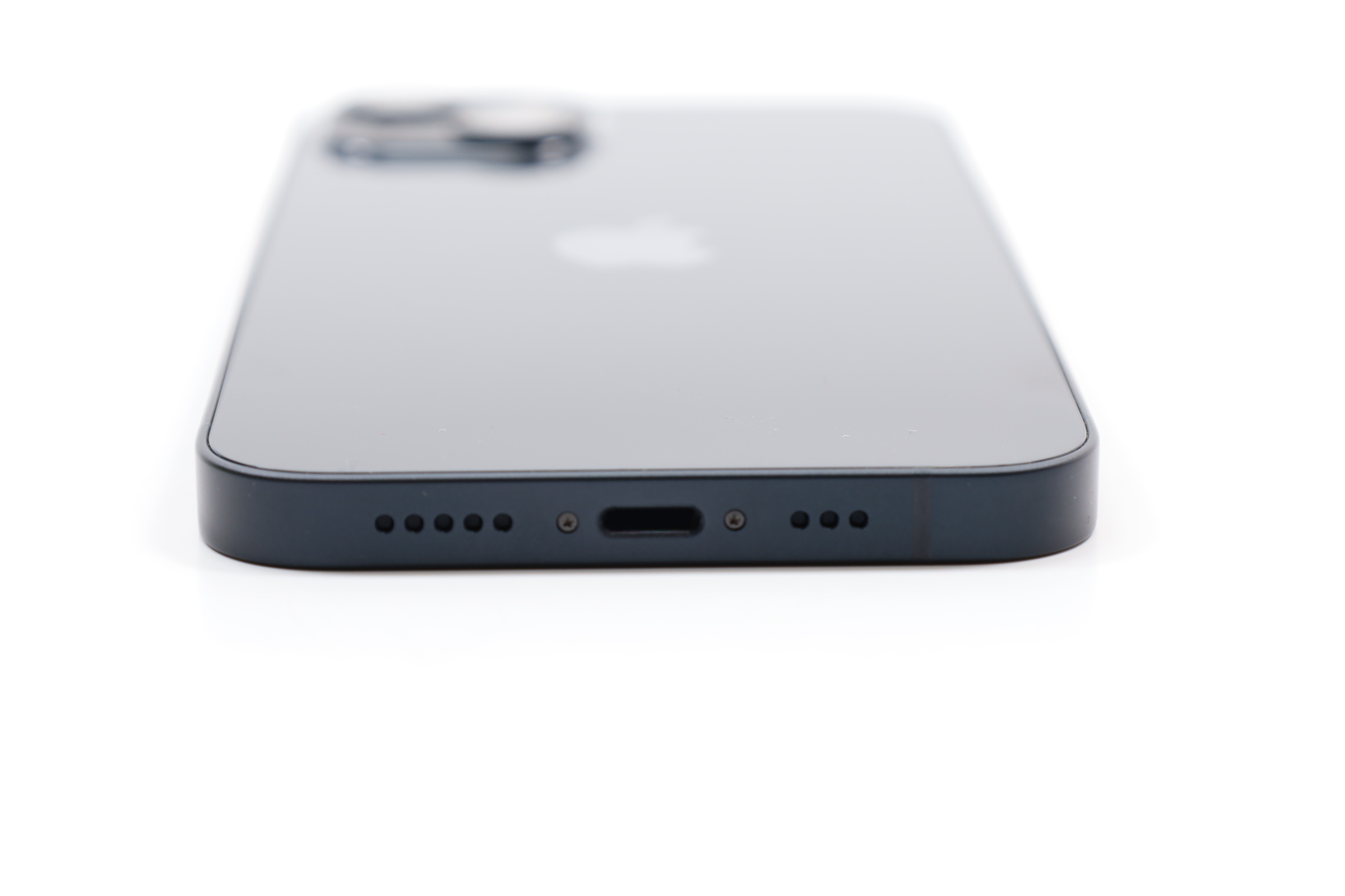 Apple iPhone 13 ML933LL/A 128GB 5G AT&T 6.1" Smartphone - Midnight