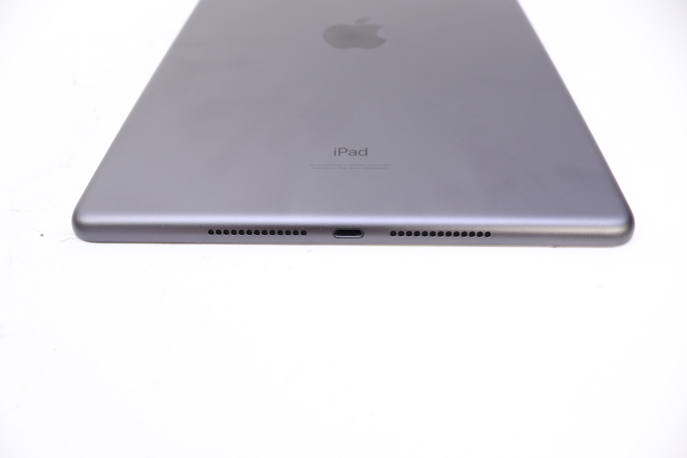 Apple iPad MK2K3LL/A A2602 10.2" 9th Gen (Wi-Fi Only) 64GB Storage Tablet