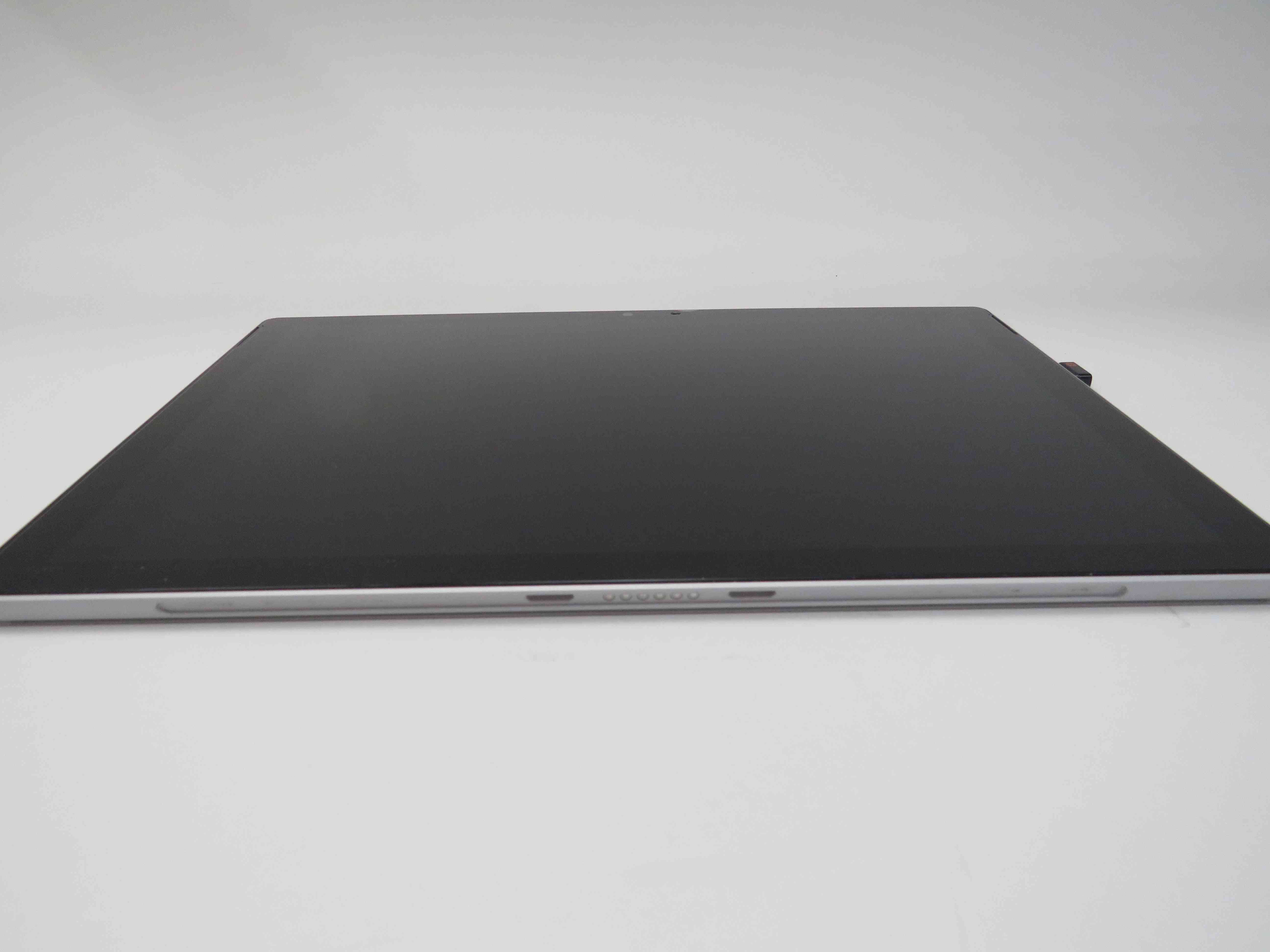 Microsoft Surface Pro 1796 Core i5-7300U 2.6Ghz 4GB RAM 256GB SSD 12.3"