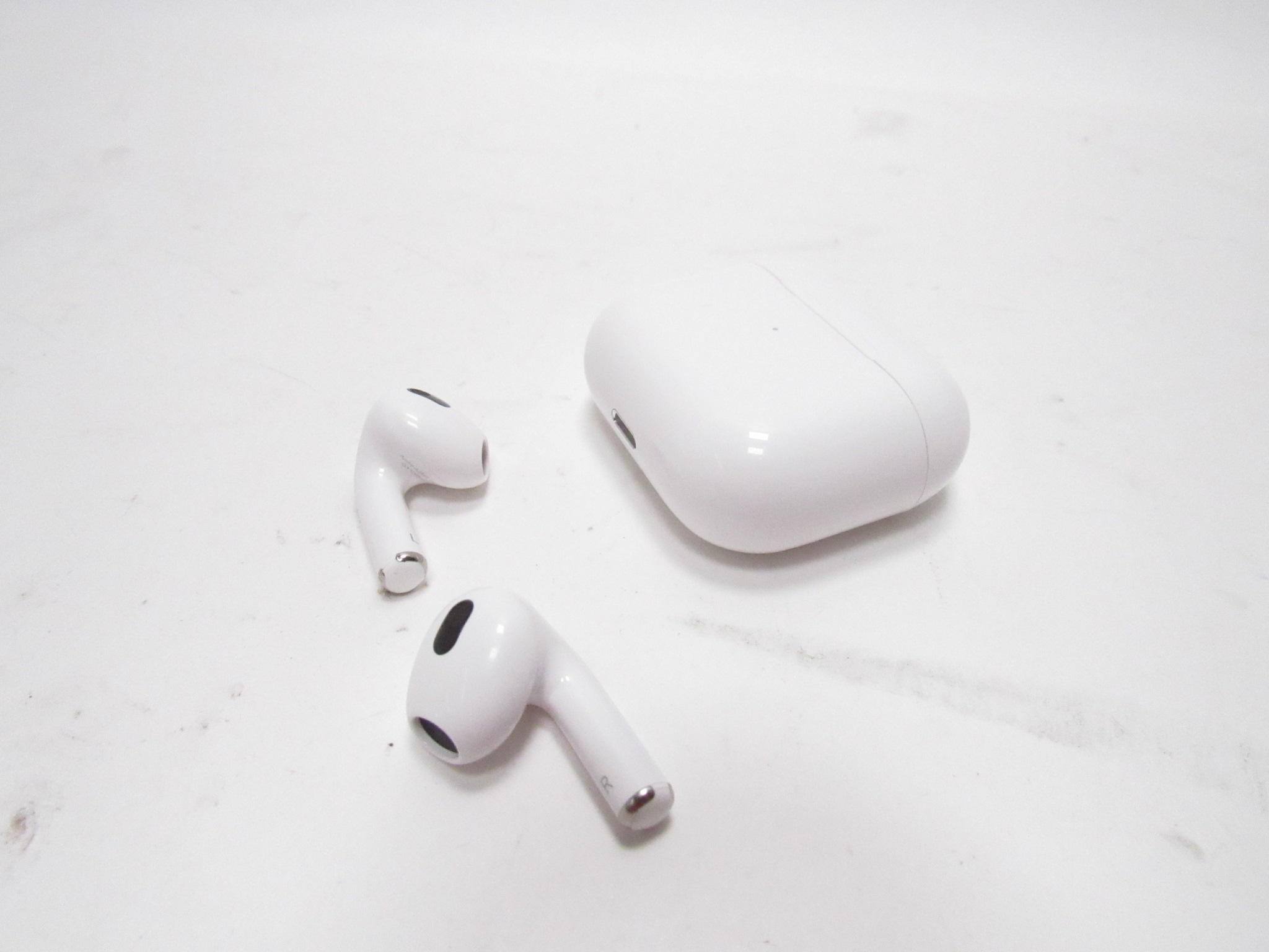 Apple A2565 MME73CH/A AirPods 3rd Generation Wireless Earbuds White