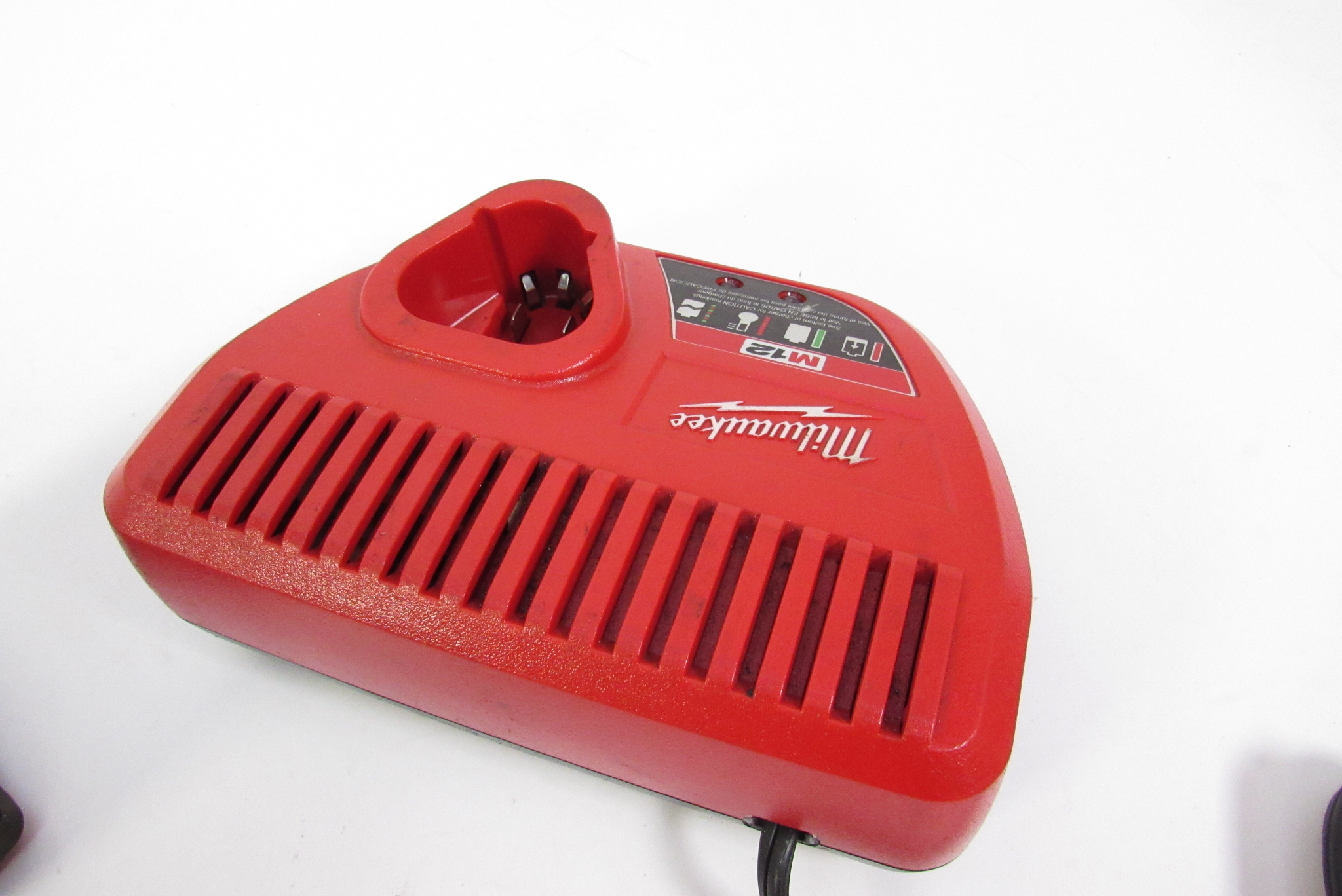 Milwaukee 48-11-2440 M12 4Ah Li-ion Battery Pack & M12 48-59-2401 ...