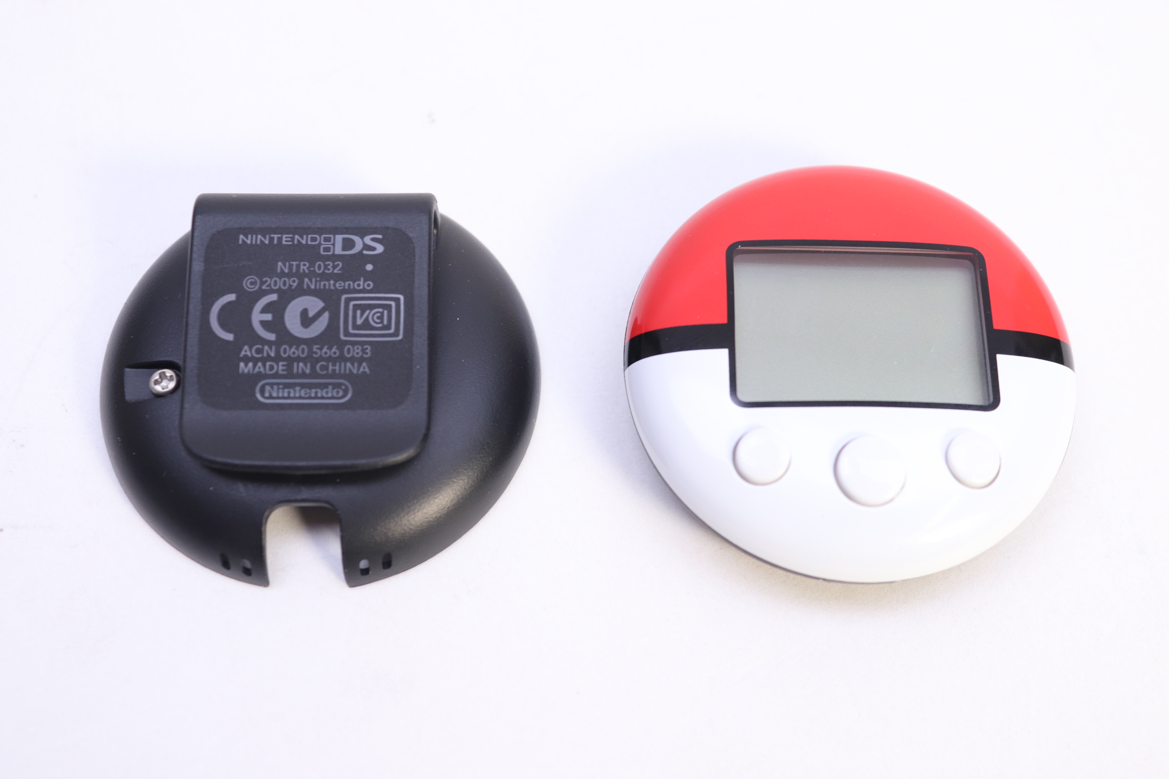Nintendo NTR-R-IPGE-USA Pokémon: SoulSilver Version for Nintendo DS