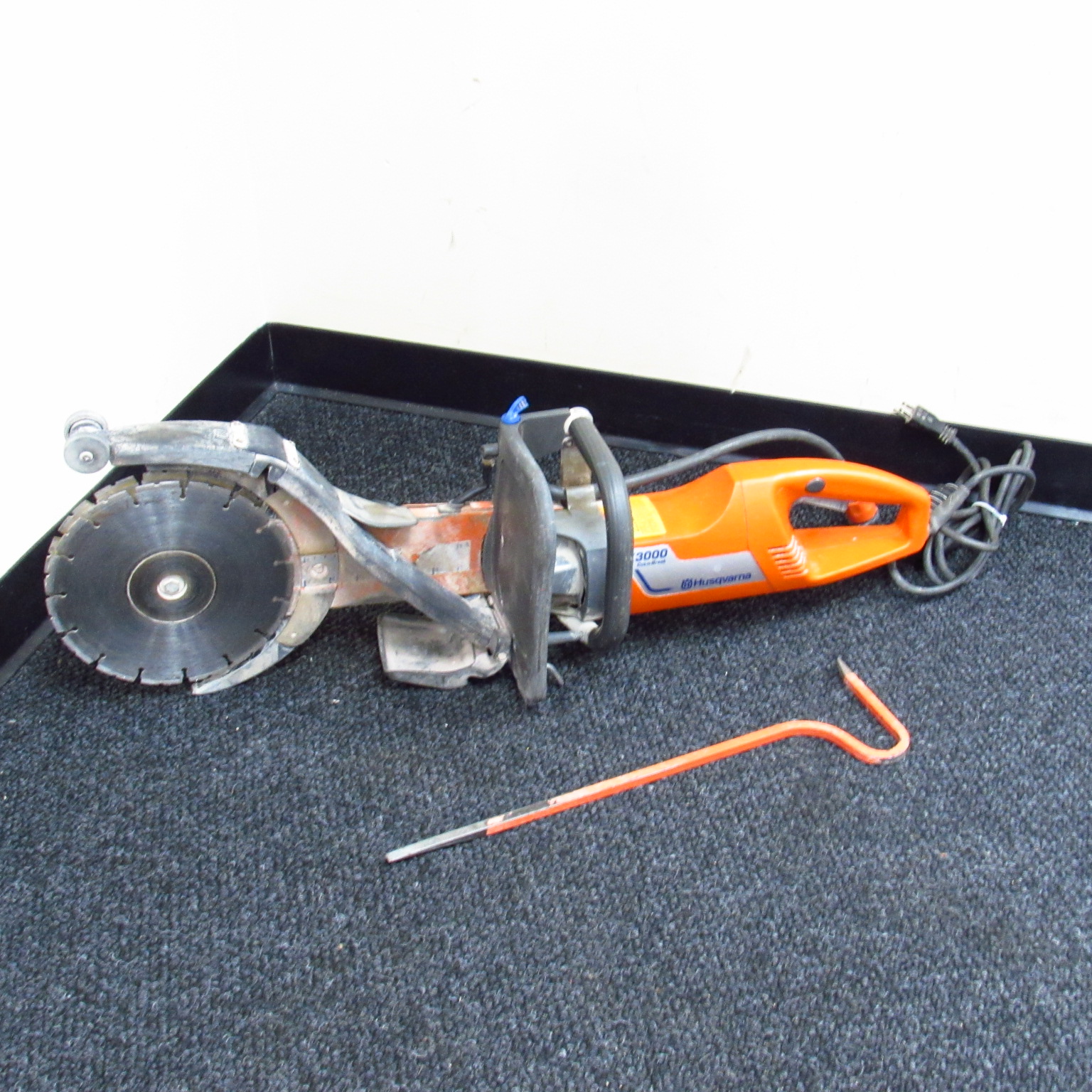 Husqvarna K3000 Cut-n-Break Electric Power Cutter - Local Pick-Up Only
