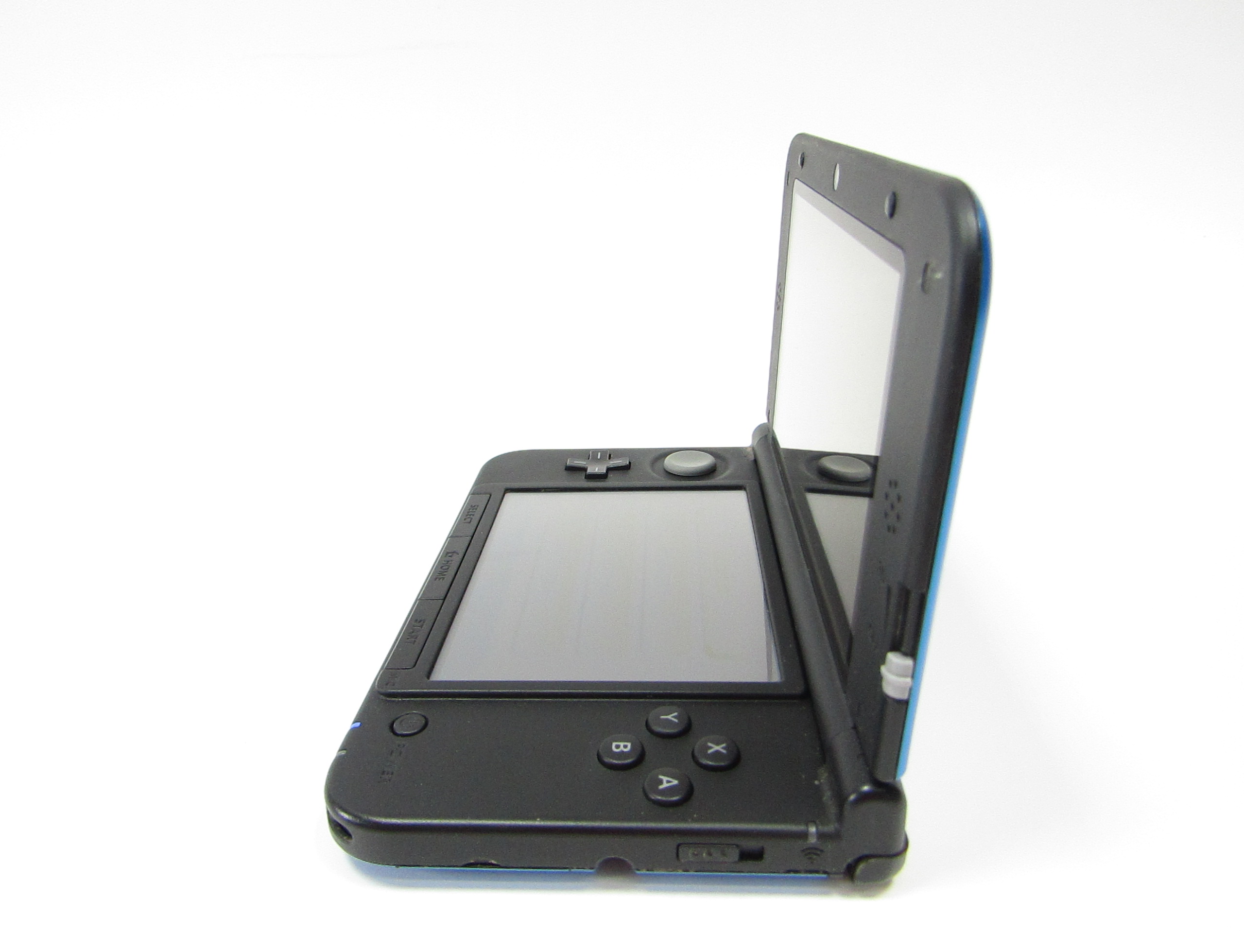Nintendo 3DS XL SPR-001 3D Dual-Screen Portable Game System 5643