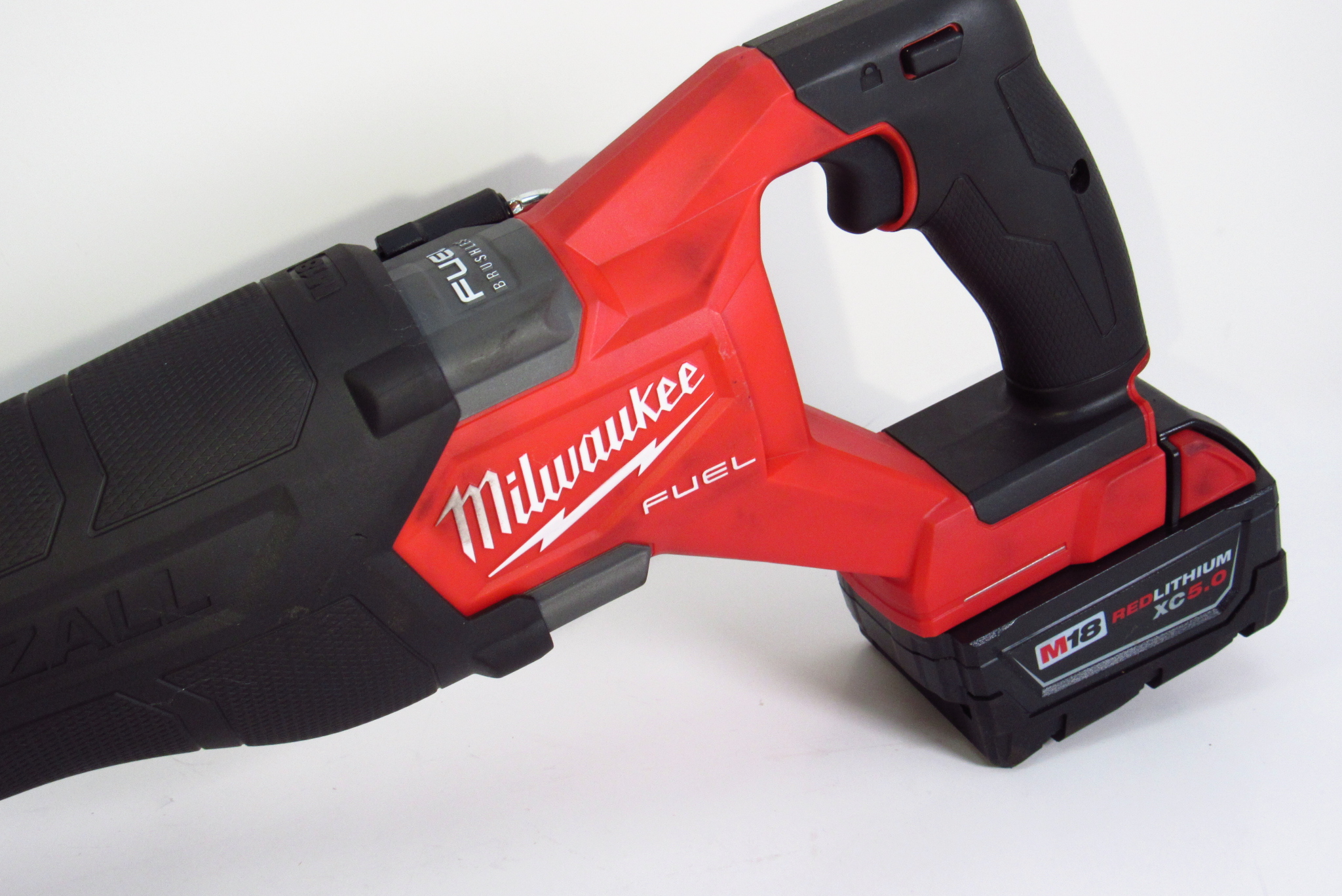 Milwaukee 2821-20 M18 FUEL 18V Lithium-ion Sawzall Reciprocating Saw
